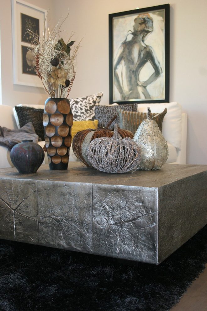 Orange County Traditional Living With Wallpaper And - Sofa Tables ...