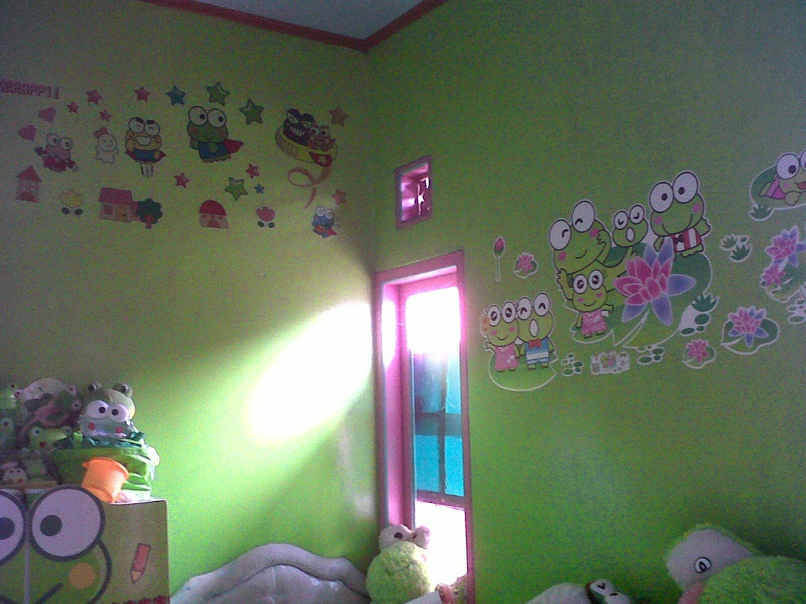 Kamar Wallpaper Dinding Keroppi - 1600x1200 Wallpaper - teahub.io
