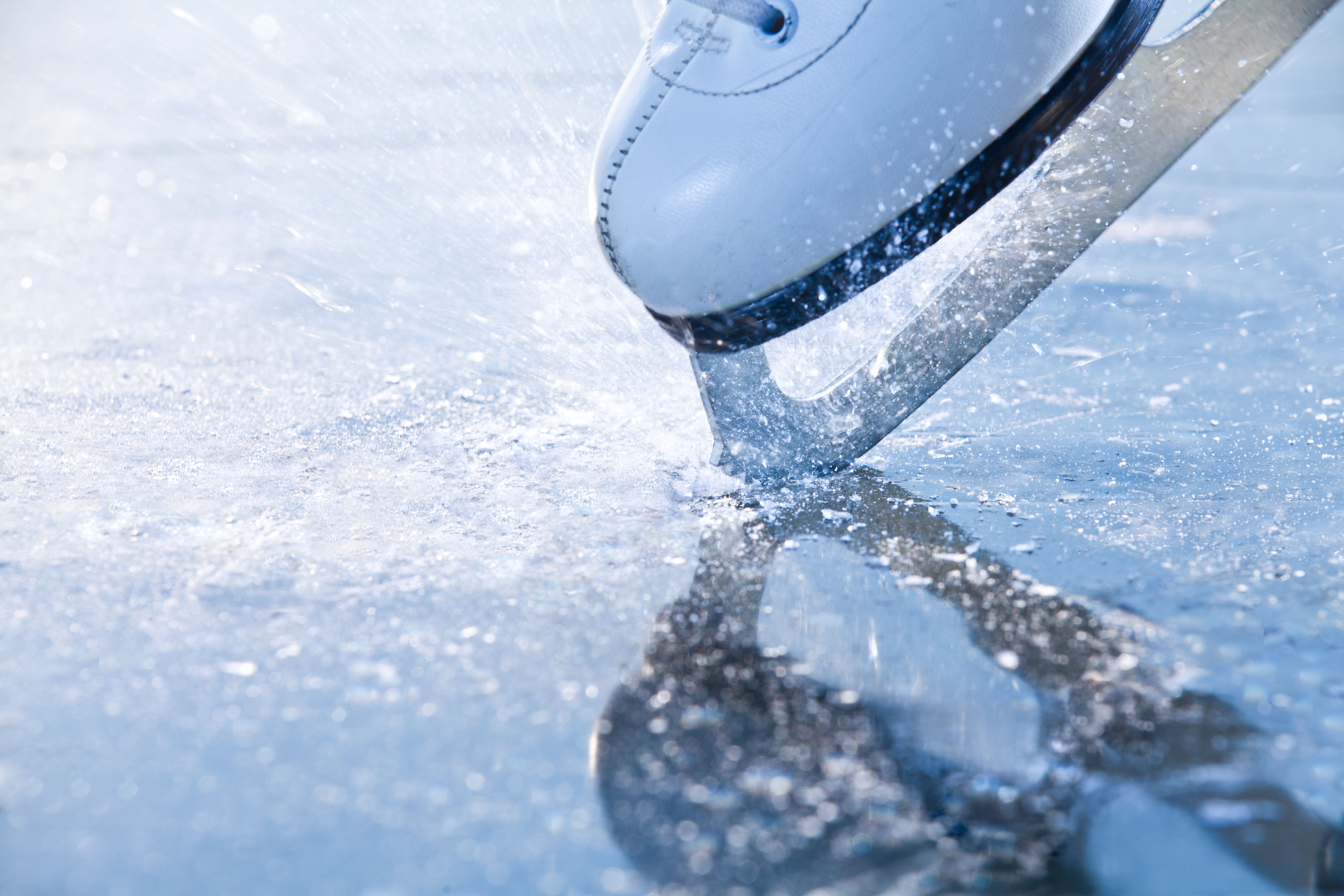 Toe Pick On Ice - 5616x3744 Wallpaper - teahub.io