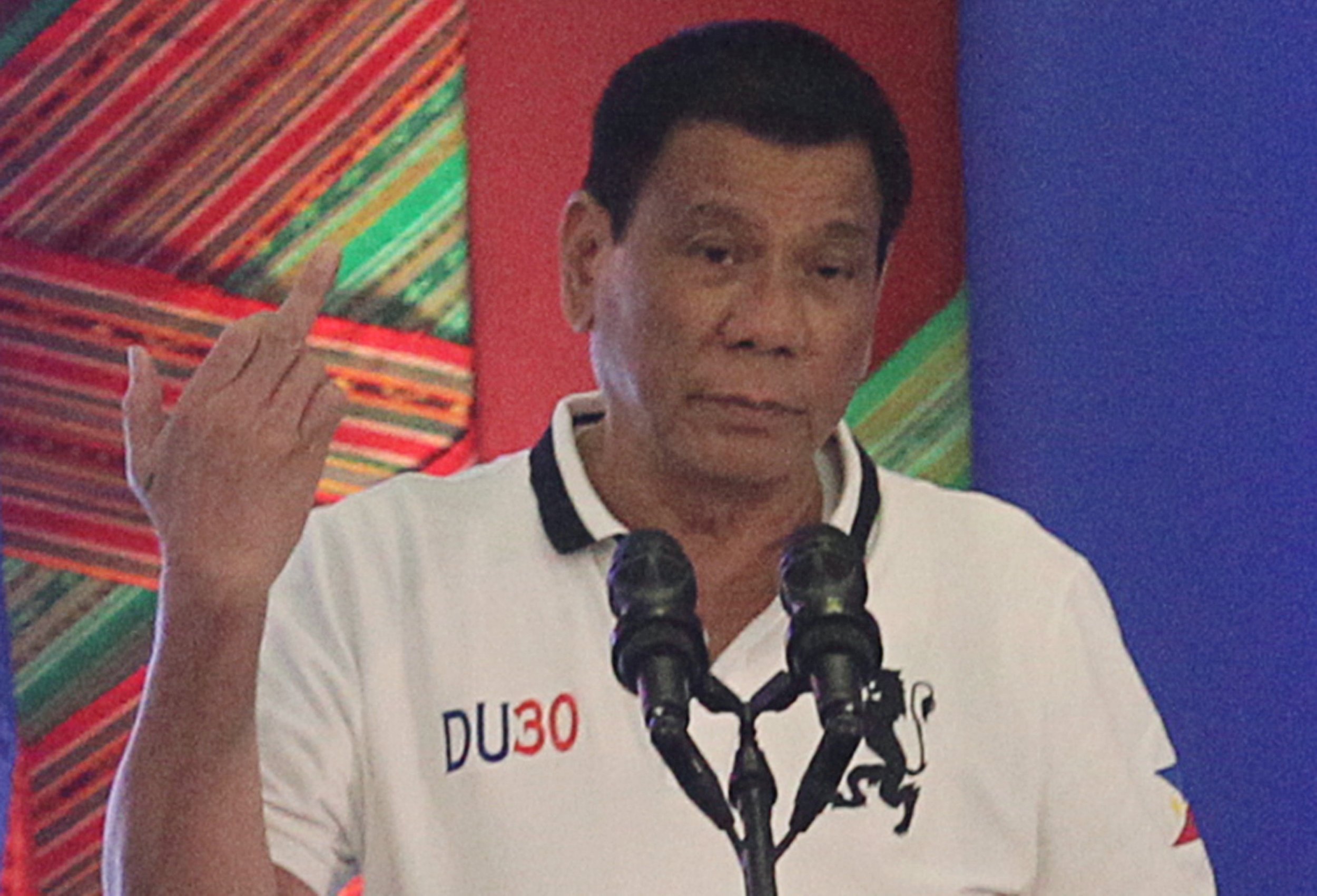 Rodrigo Duterte - Rodrigo Duterte Middle Finger - 2500x1701 Wallpaper ...