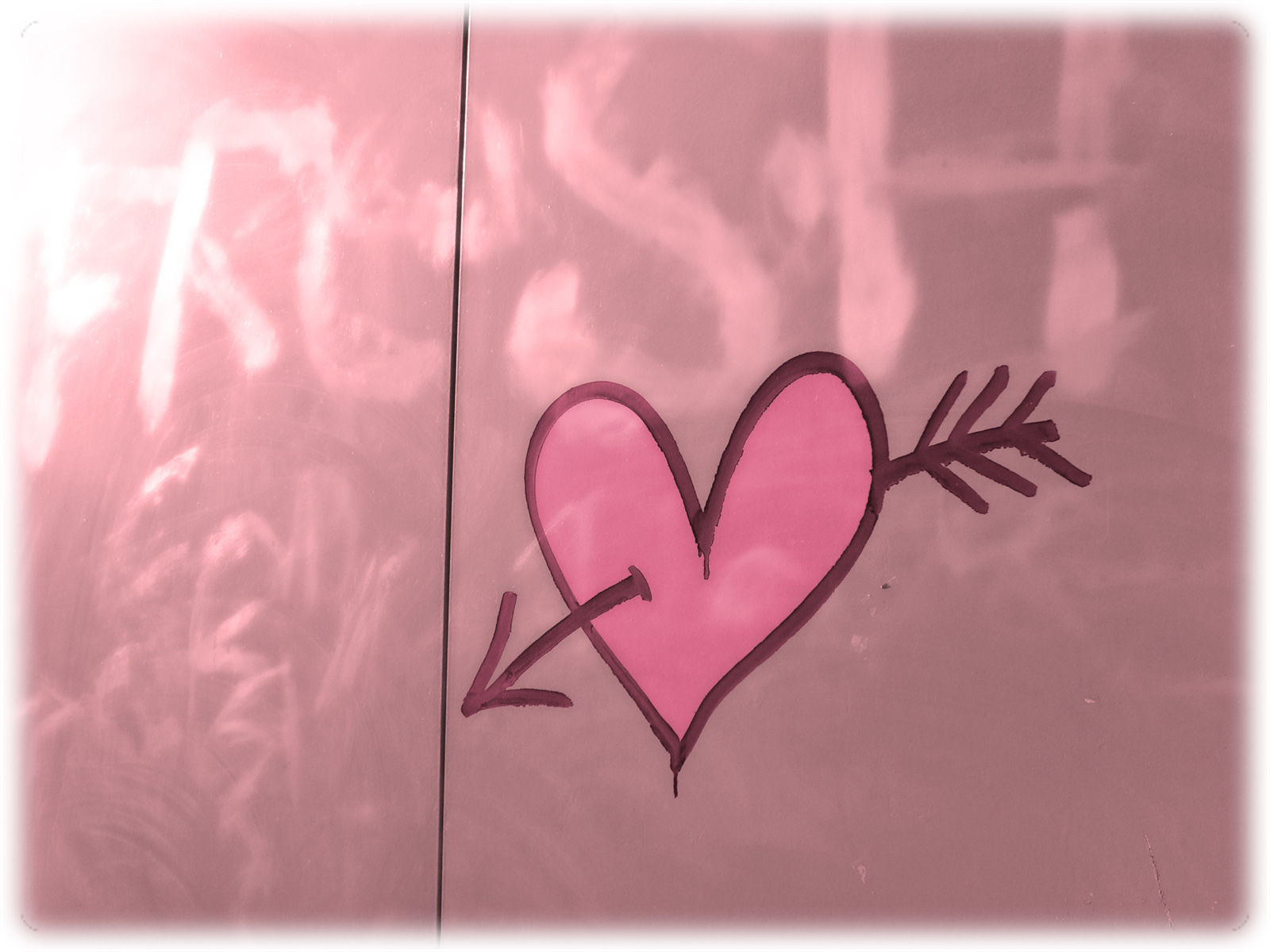 Heart Arrows Twitter Header - 1600x1200 Wallpaper - teahub.io