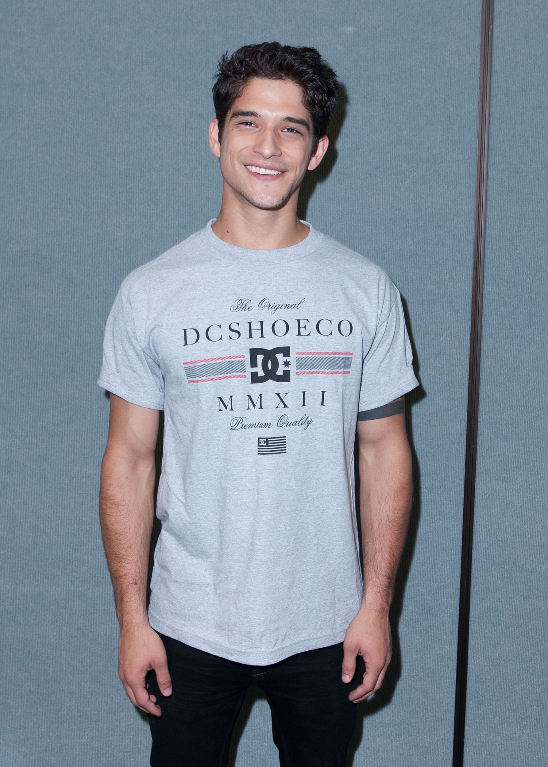 Tyler Posey Photoshoot 2018 - 1786x2500 Wallpaper - teahub.io