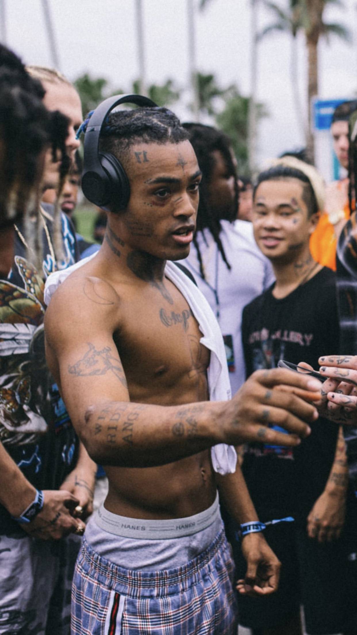 Kid Trunks Xxxtentacion Kid Trunks - 1242x2208 Wallpaper - teahub.io