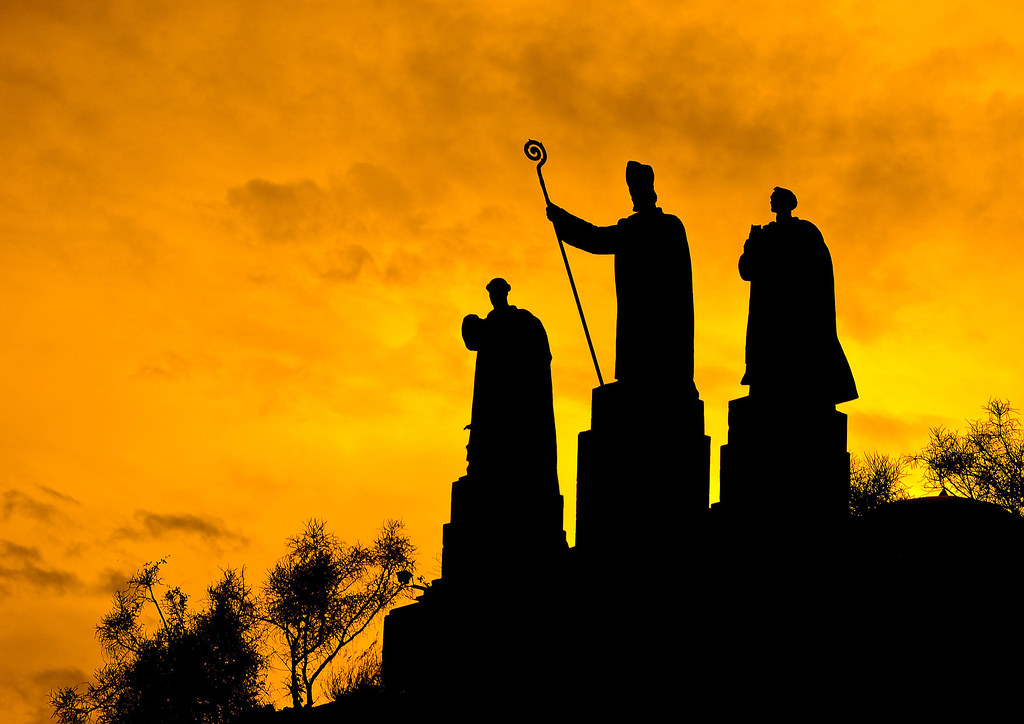 Ust Main Building Saints - 1024x724 Wallpaper - teahub.io