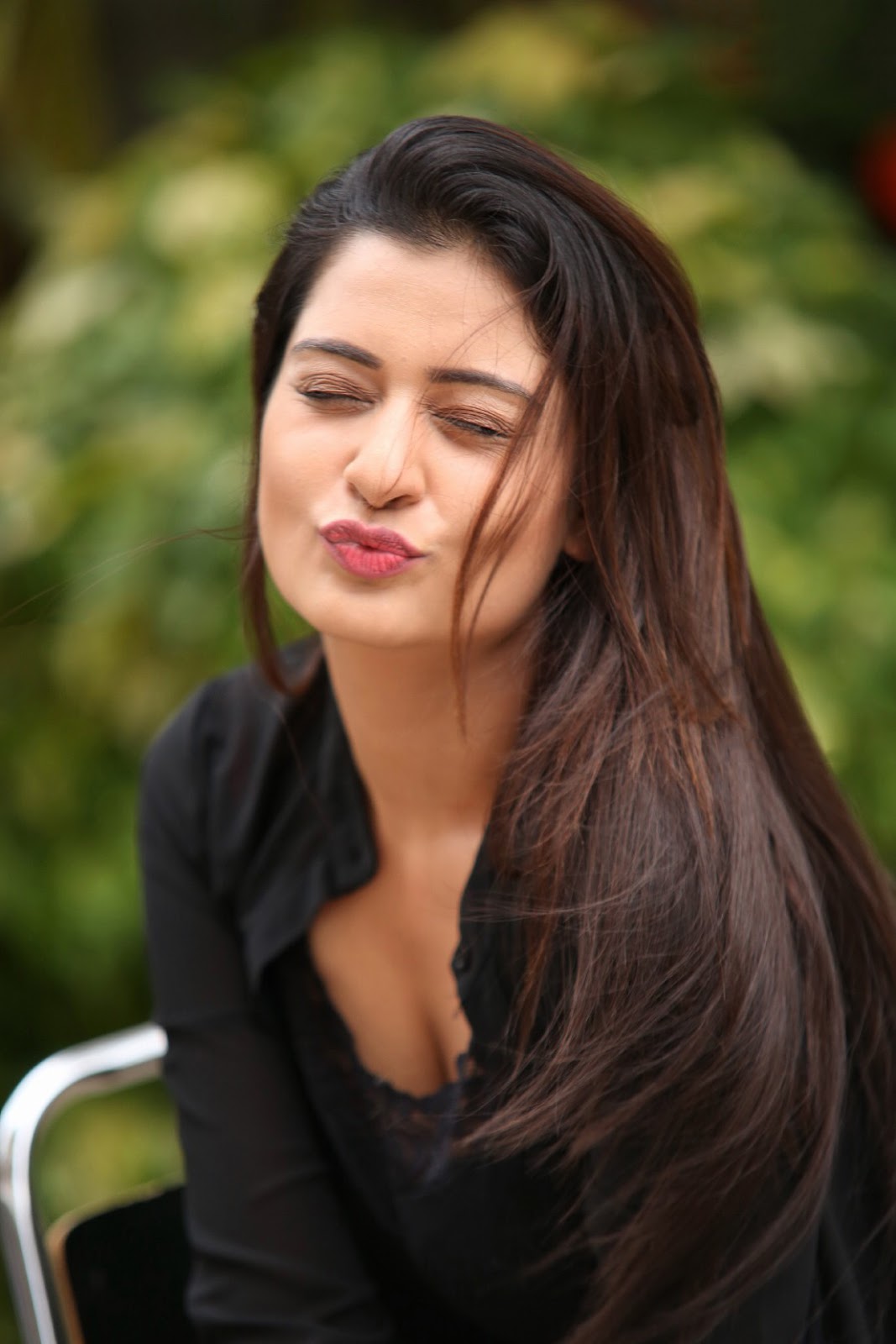 Payal Rajput - 1067x1600 Wallpaper - teahub.io