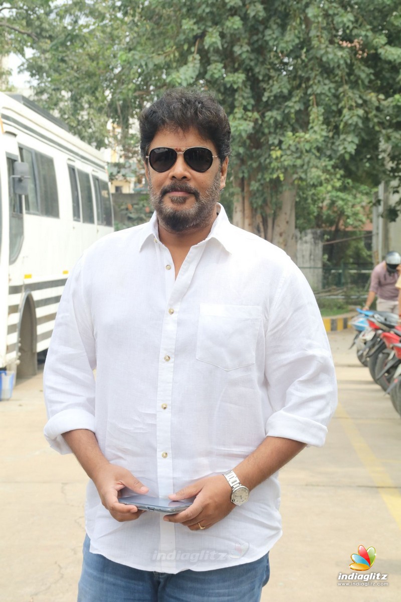 Sundar C - 800x1200 Wallpaper - teahub.io