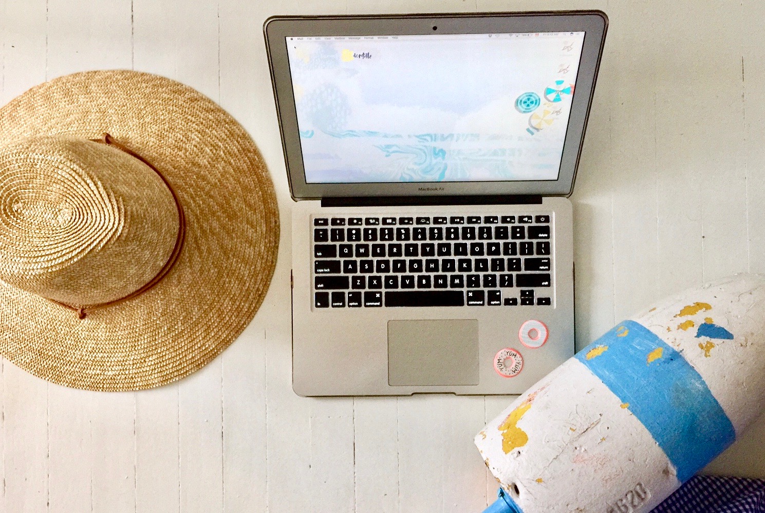 Netbook - 1489x1000 Wallpaper - teahub.io