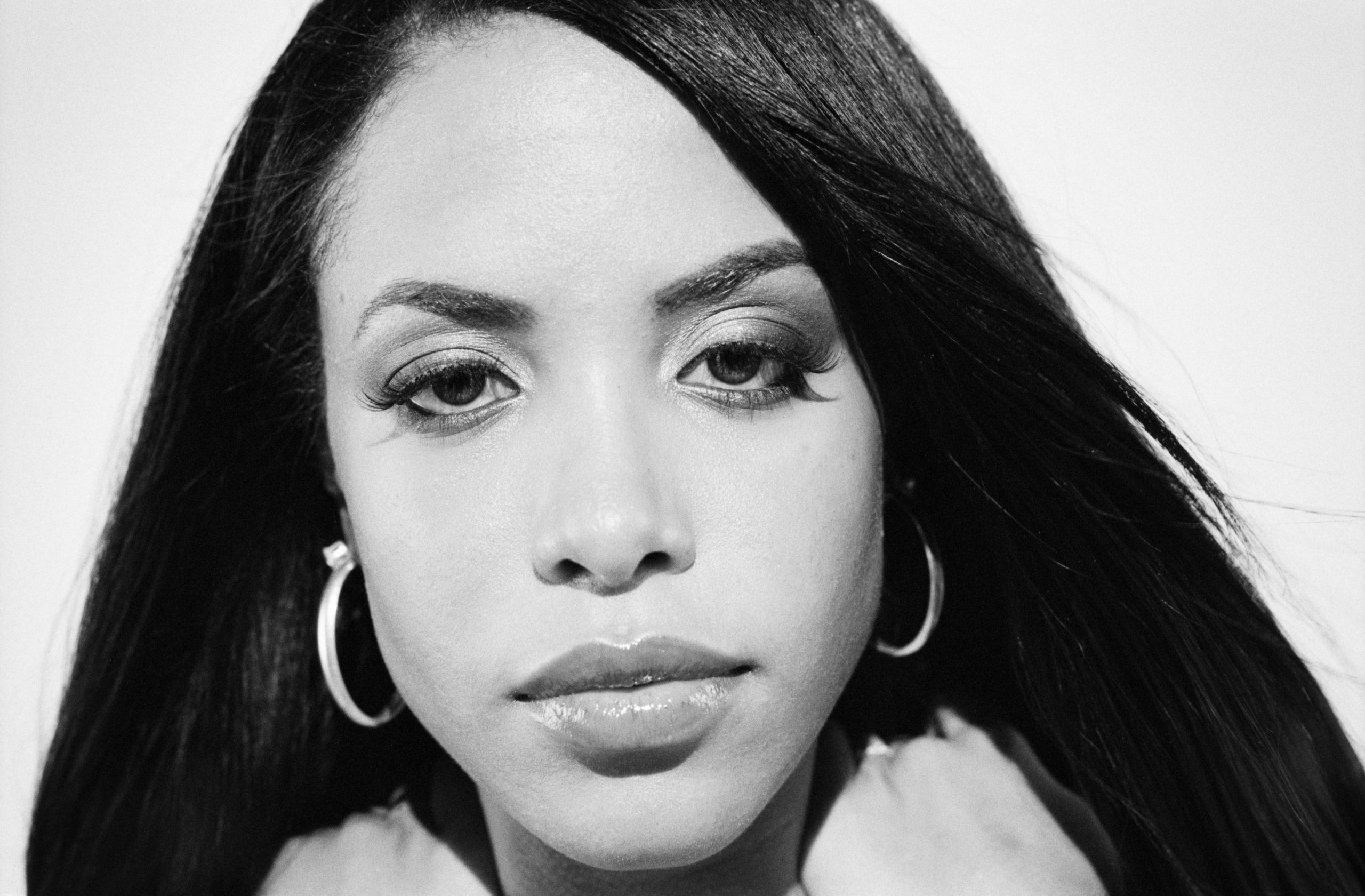 Aaliyah Hd Wallpaper - Aaliyah Black And White - 2560x1680 Wallpaper ...
