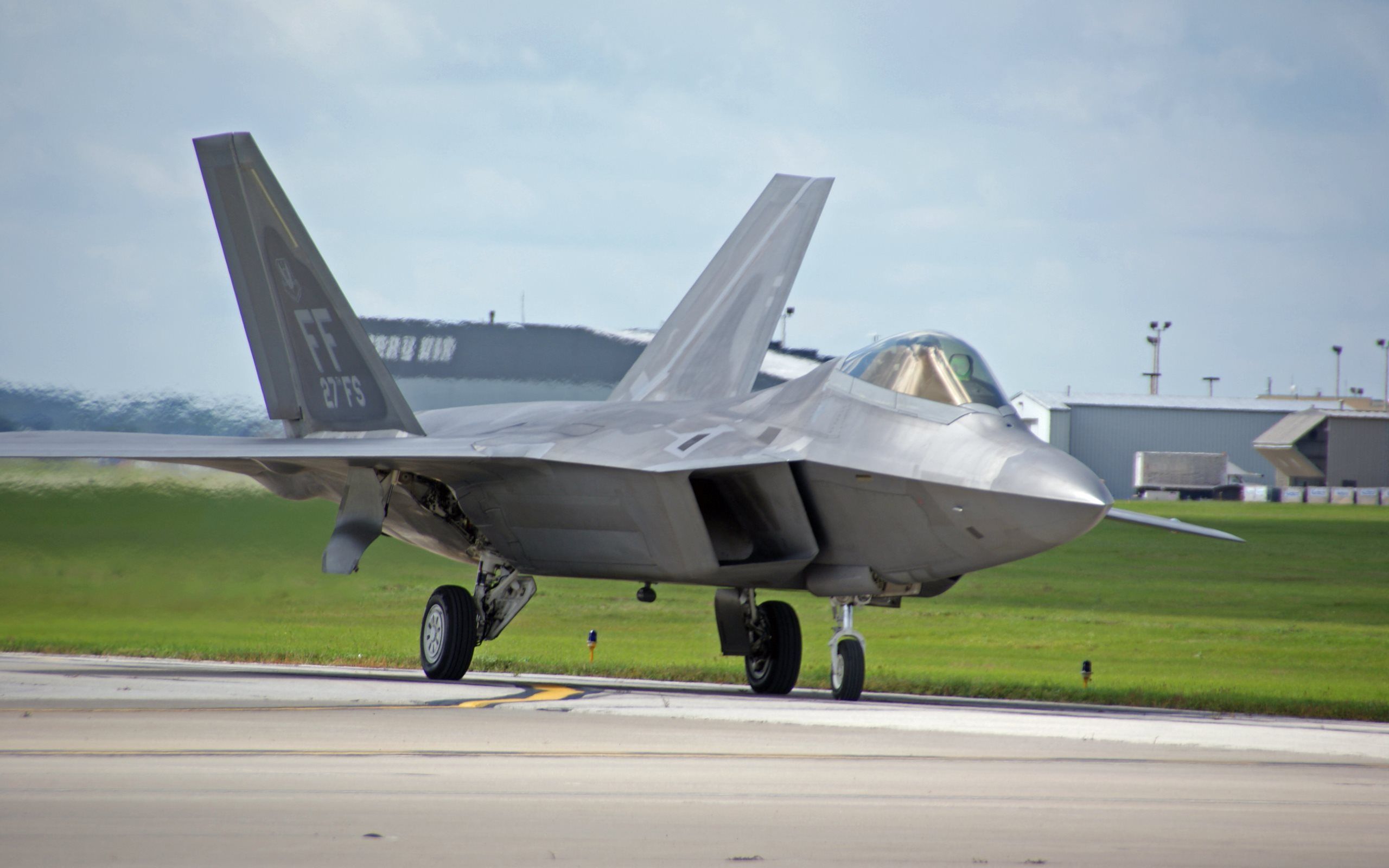 F22 Raptor Hd Runway - 2560x1600 Wallpaper - teahub.io