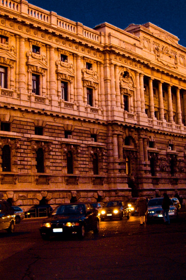 Rome Hall Of Justice - 640x960 Wallpaper - teahub.io