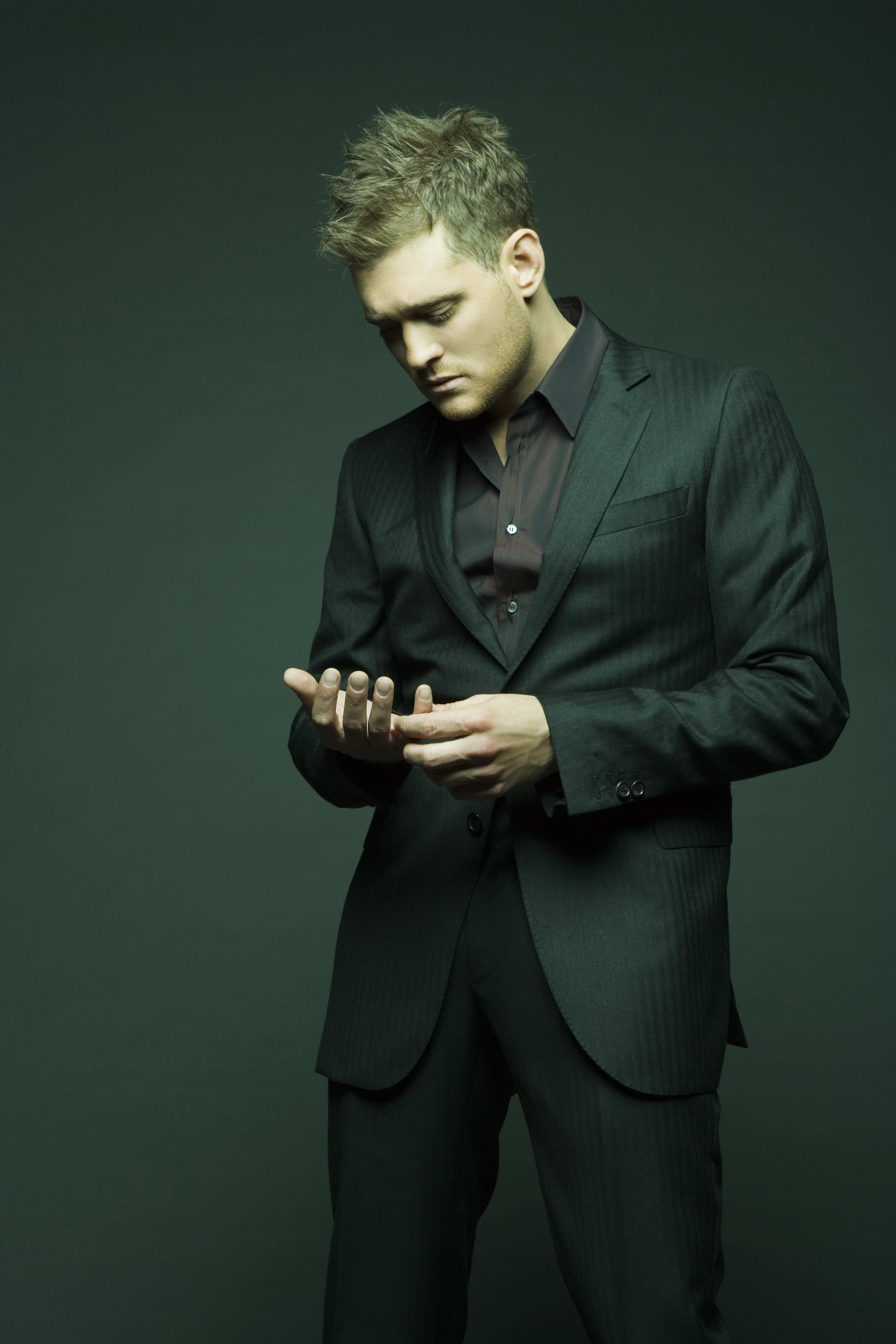 Michael Buble Hottie Photoshoot - 3328x4992 Wallpaper - teahub.io