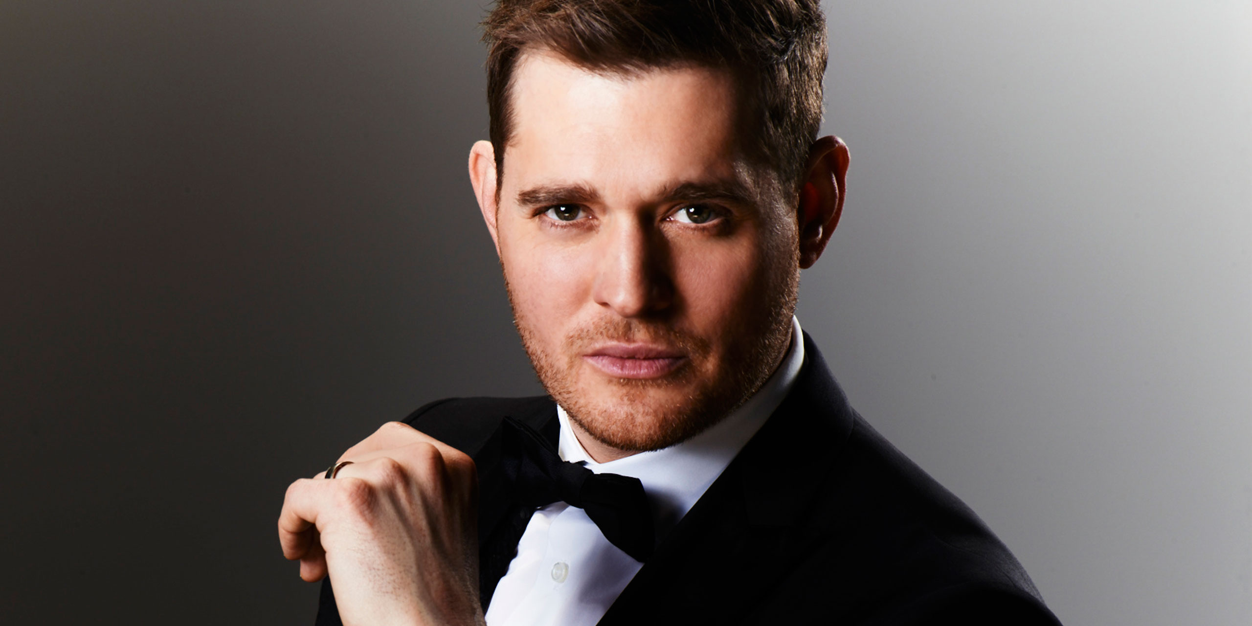 Michael Buble Portrait Hd - 2560x1280 Wallpaper - teahub.io