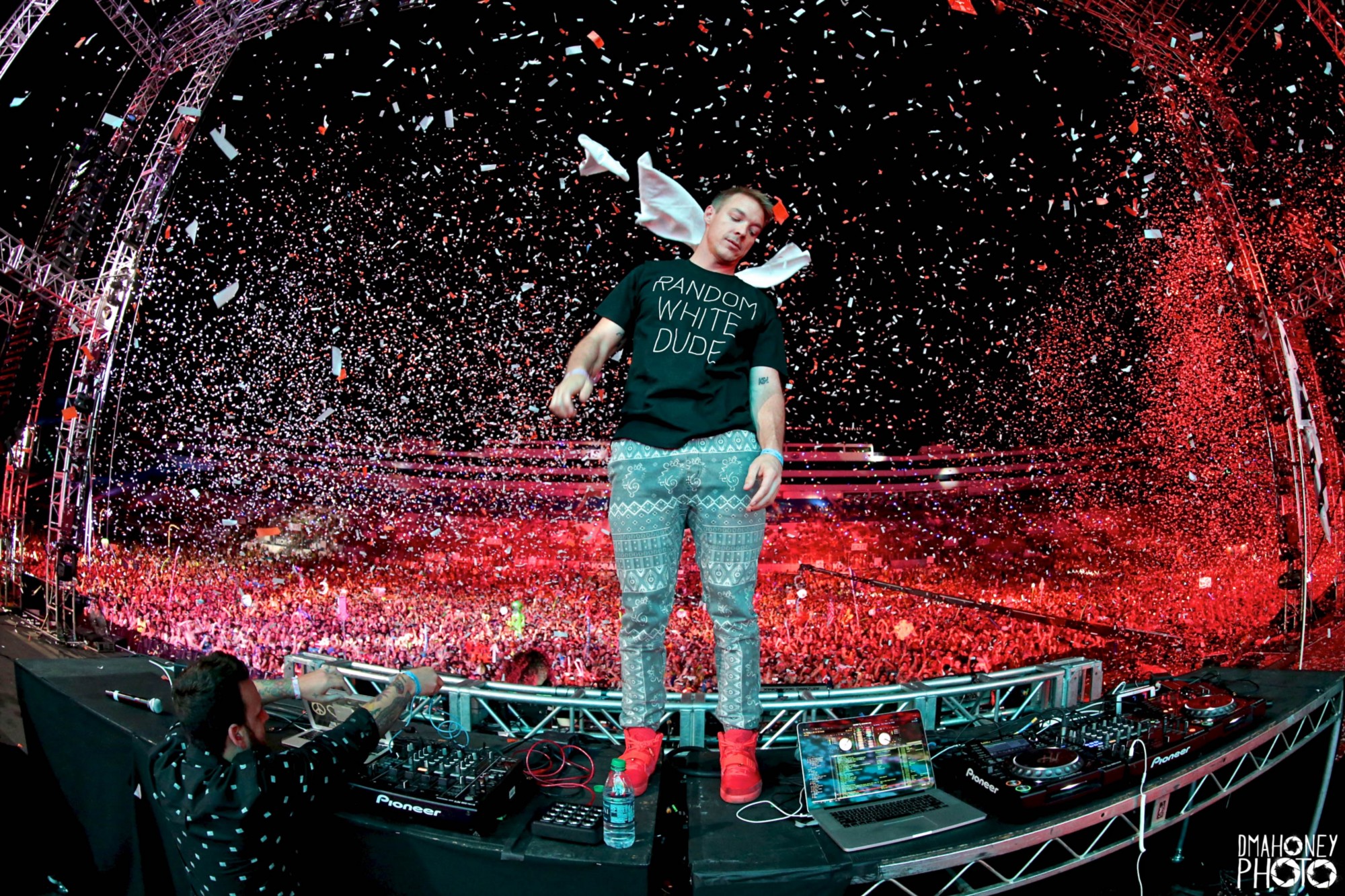 Diplo Show - 2000x1333 Wallpaper - teahub.io