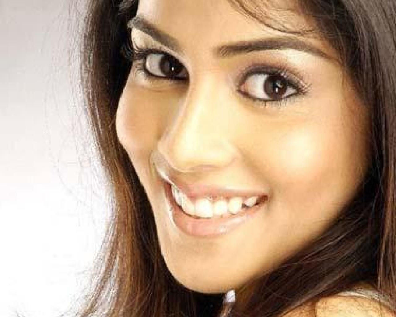 Gd - Jenelia D Souza - 1280x1024 Wallpaper - teahub.io