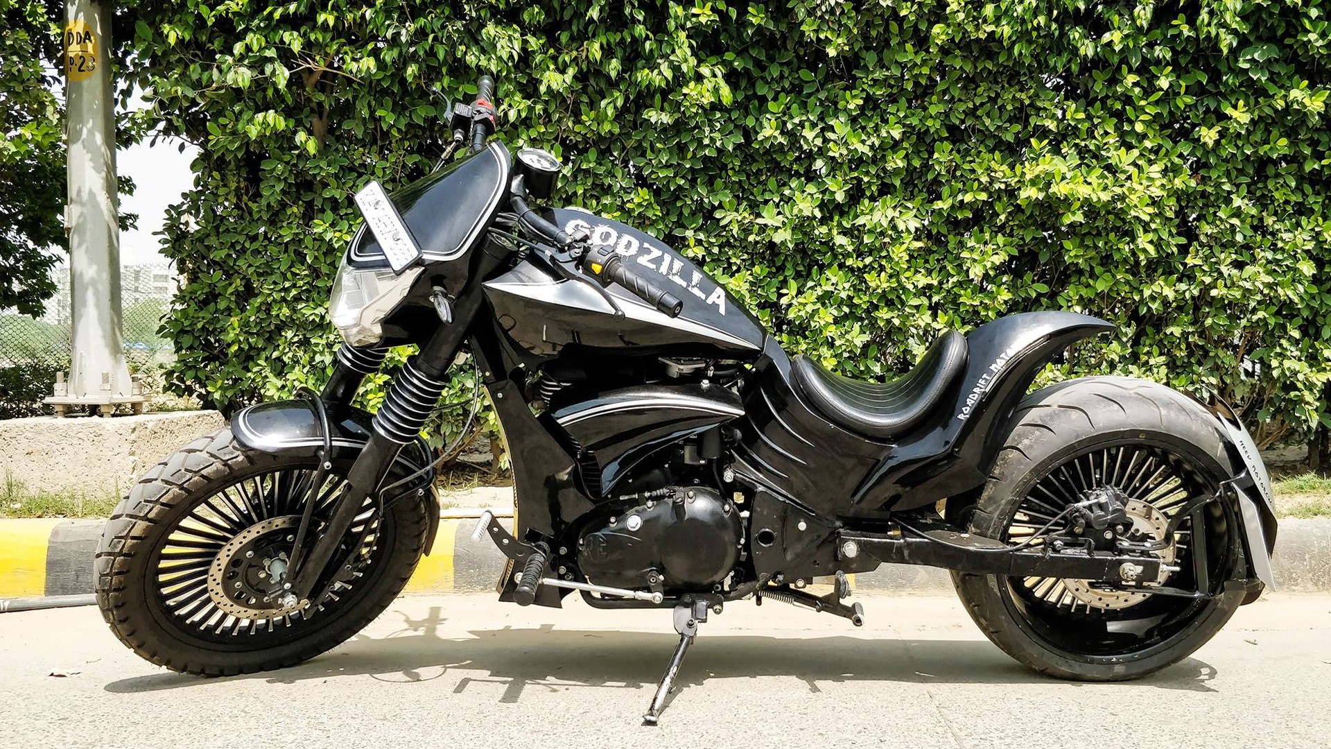 Royal Enfield 500 Godzilla Bike - 500cc Thunderbird Royal Enfield ...