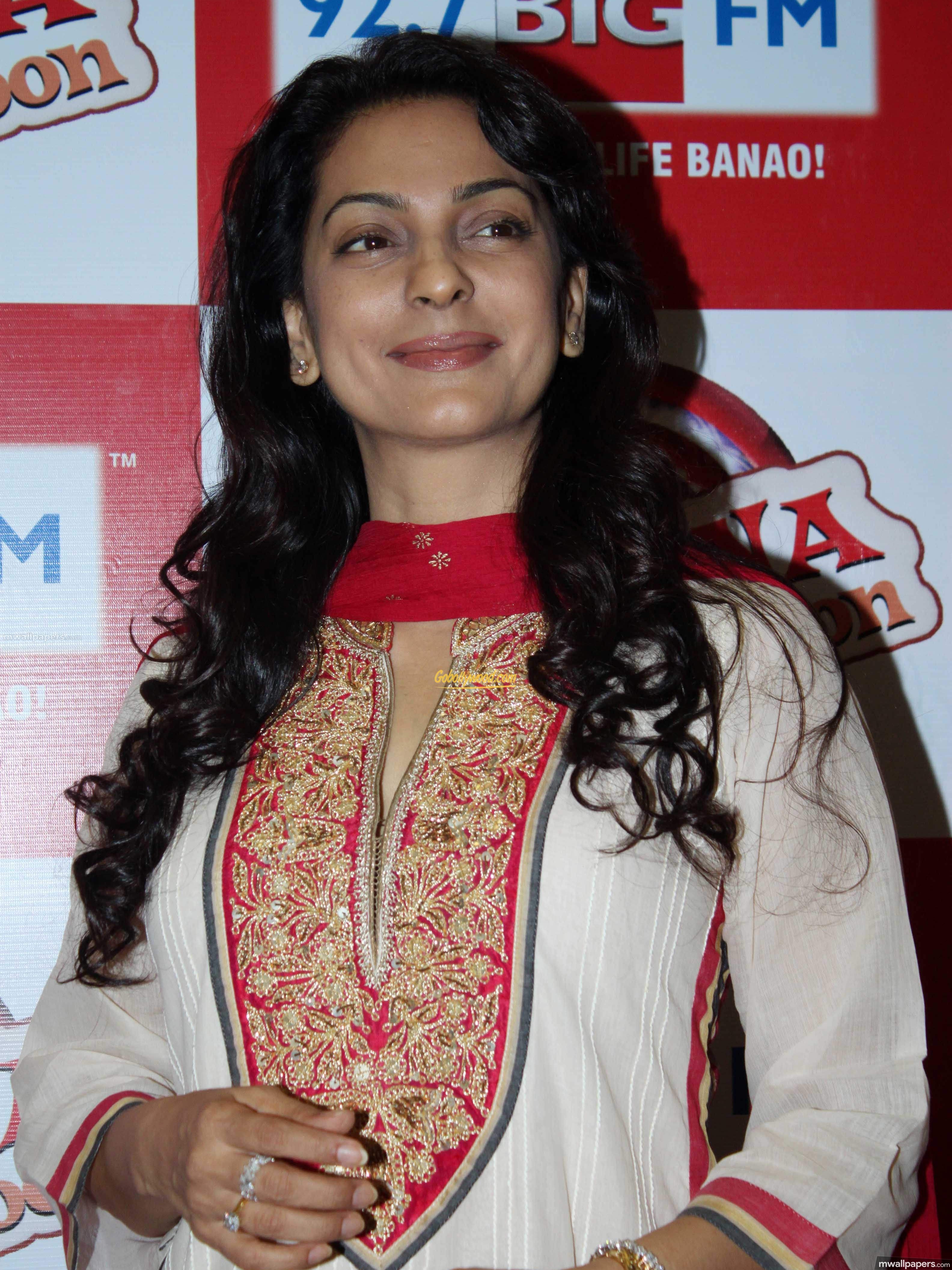 Juhi Chawla Beautiful Hd Photoshoot Stills (22749) - 3168x4224 ...