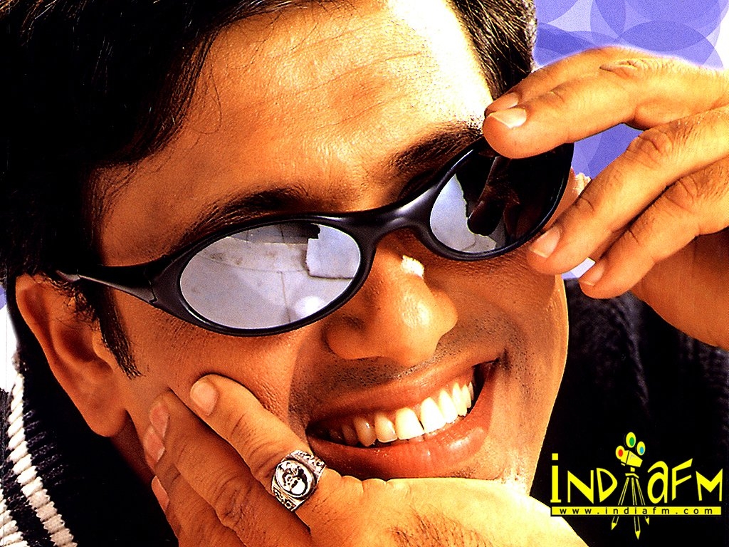 Govinda Goggles - 1024x768 Wallpaper - teahub.io
