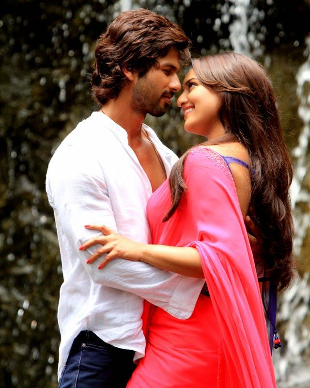 Shahid Kapoor And Sonakshi Sinha - 640x800 Wallpaper - teahub.io