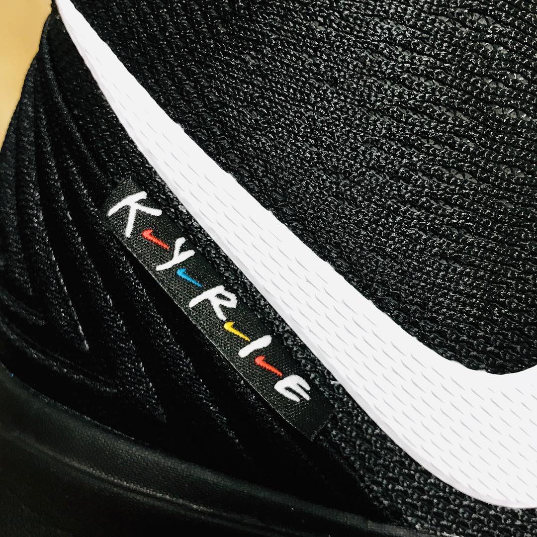 Kyrie Friends - 1080x1080 Wallpaper - teahub.io