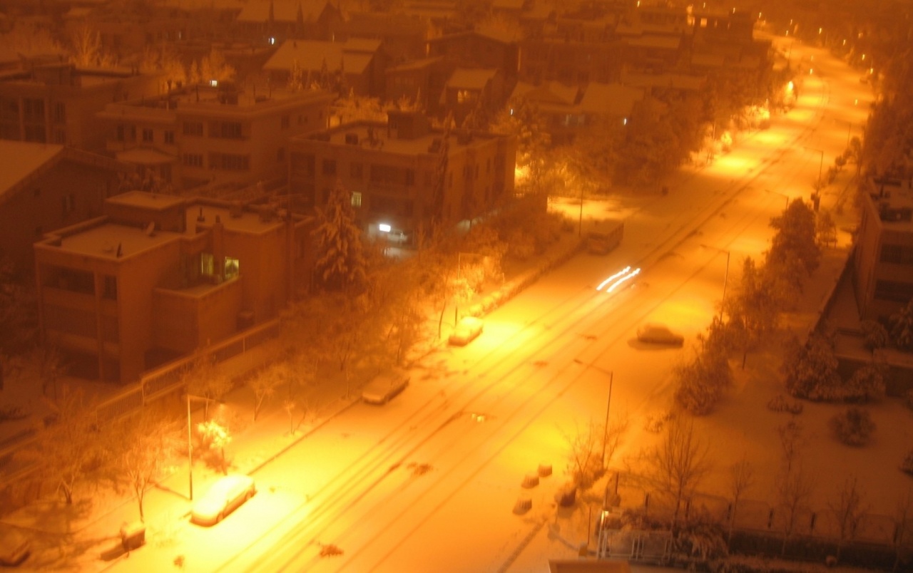 Snow City Gold Tehran Iran Wallpapers - Tehran City - 1280x804 ...