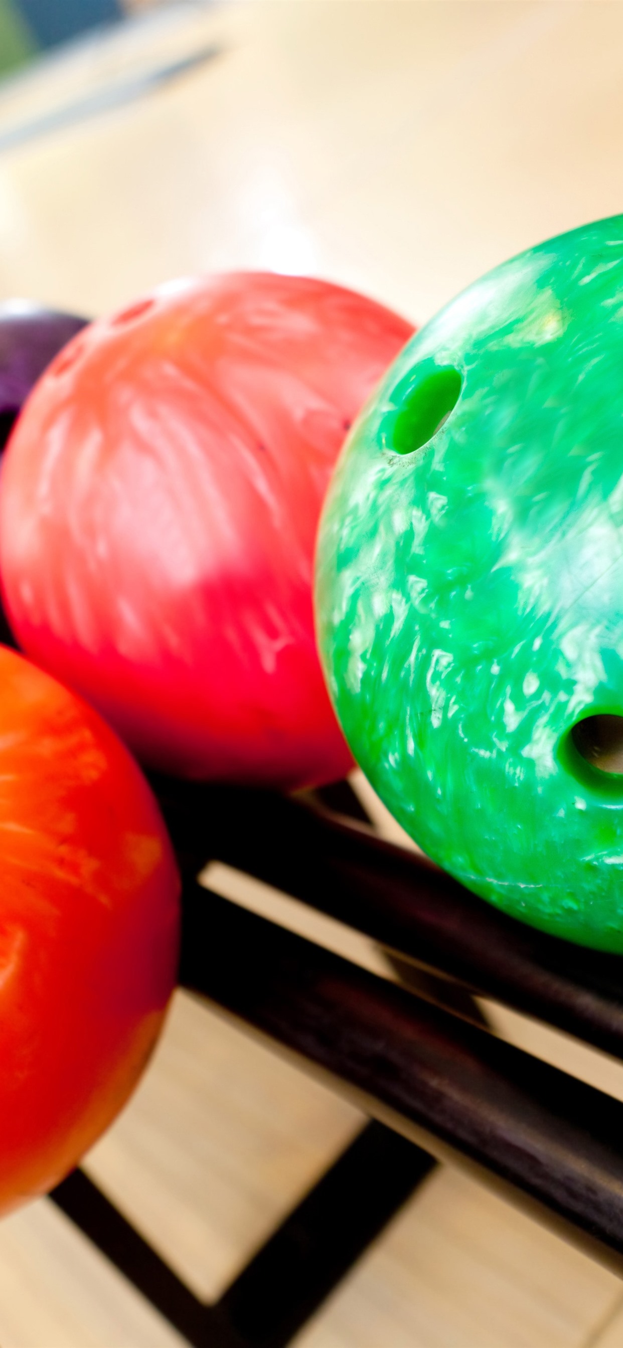 Iphone Wallpaper Colorful Bowling Balls - Cover Stock Bowling Ball ...