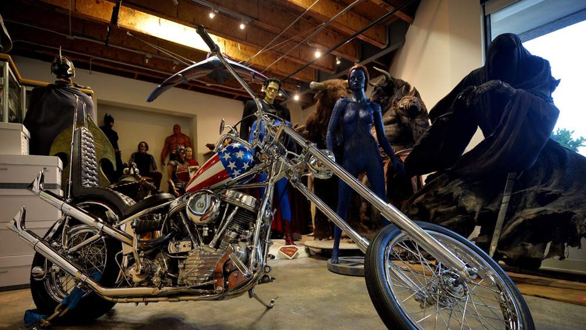 Us Entertainment Film Easyrider Auction - Chopper - 2048x1152 Wallpaper ...