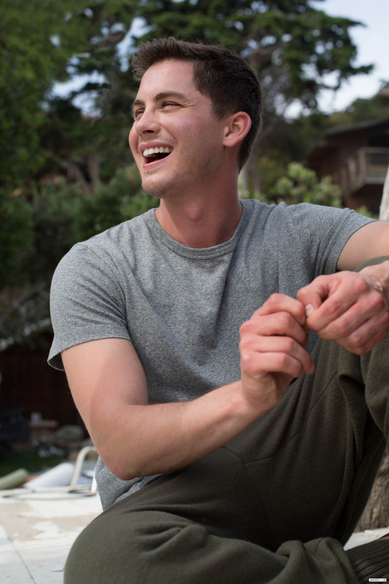 Pic - Logan Lerman Fury Photoshoot - 800x1200 Wallpaper - teahub.io
