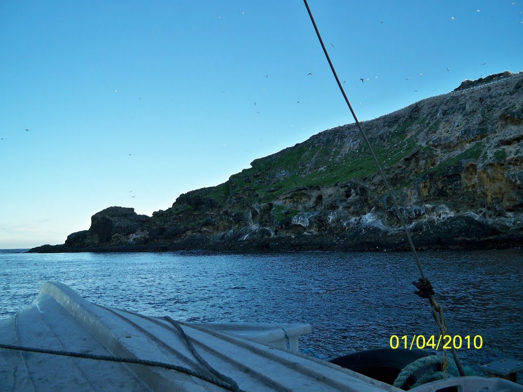 The Black Pyramid, Bass Strait, Tasmania - Sea - 1024x768 Wallpaper ...