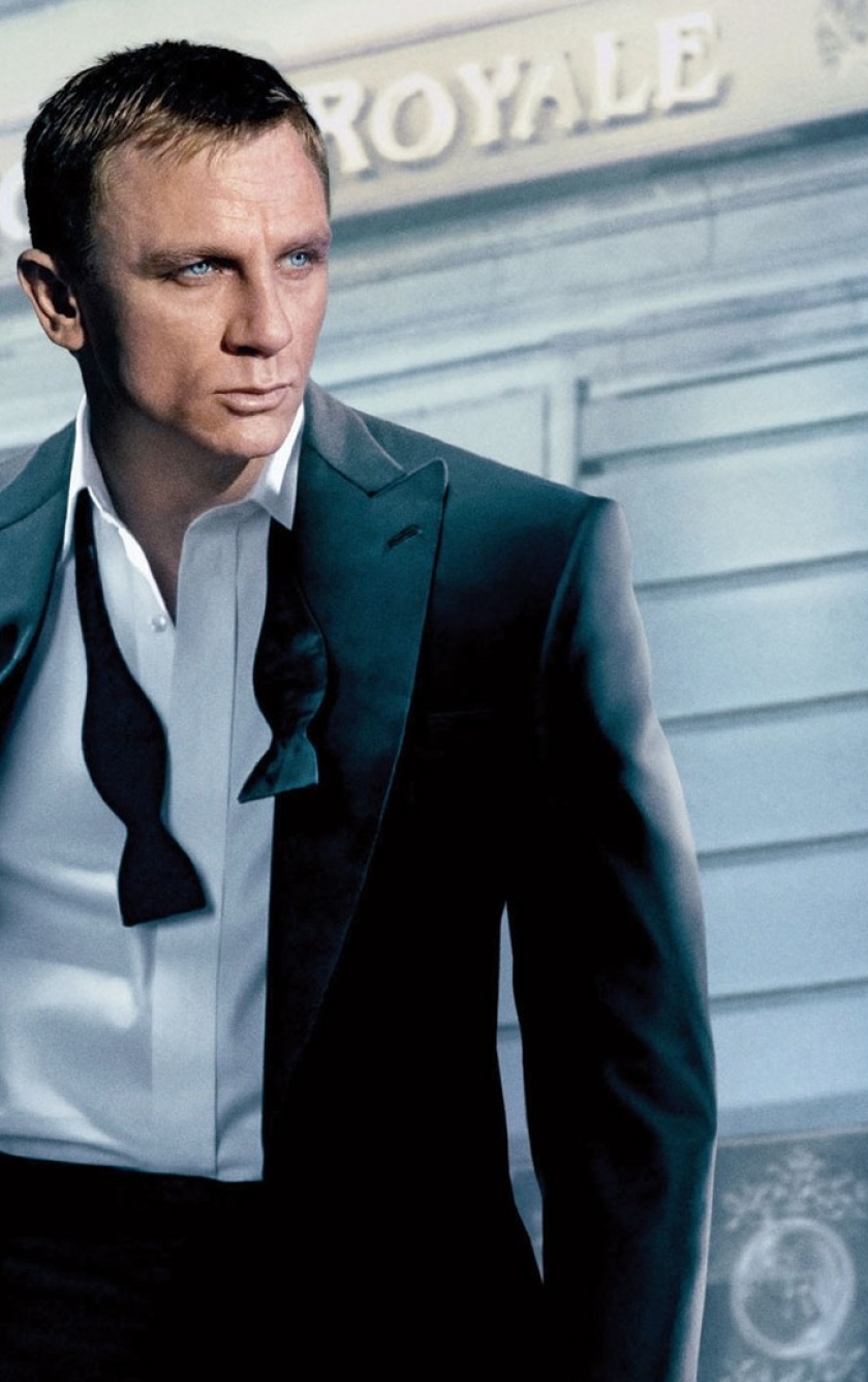 Daniel Craig - 840x1336 Wallpaper - teahub.io