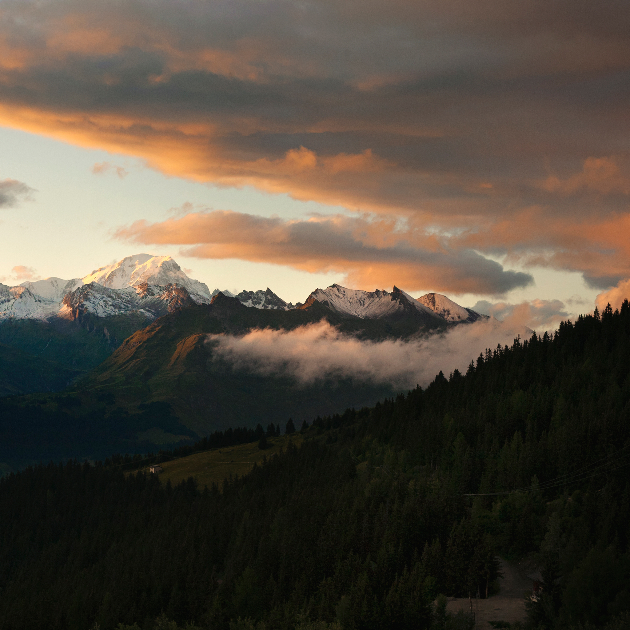 Sunset In The Alps - 2048x2048 Wallpaper - teahub.io