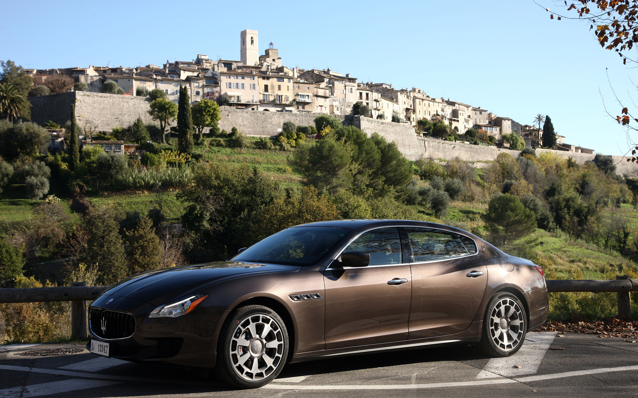 Maserati Brown Color - 2560x1600 Wallpaper - teahub.io