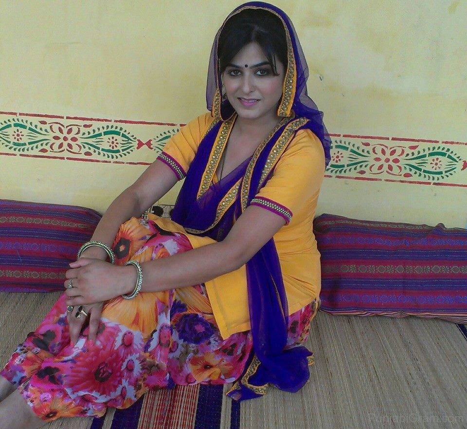 Anshu Sawhney Looking Marvellous - Anshu Sawhney Hot - 960x881 ...