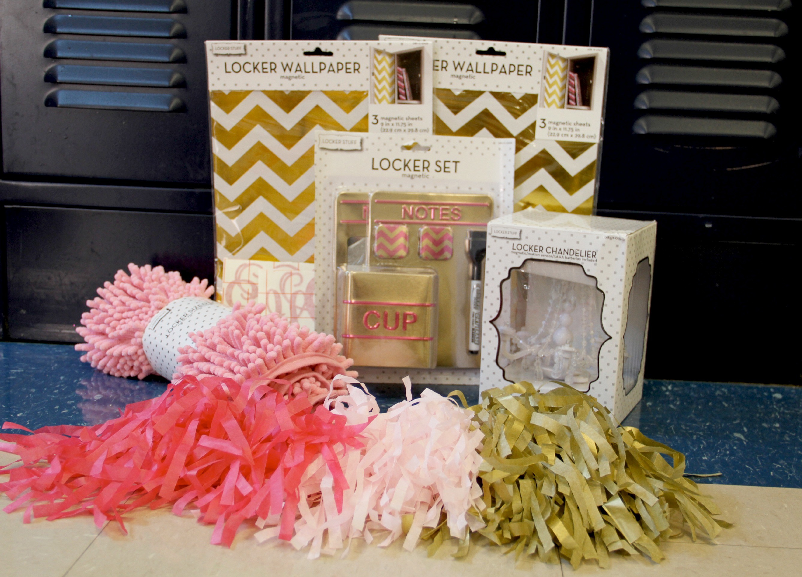 Today We Went To Elle S Middle School To Decorate Her - Black And Gold ...