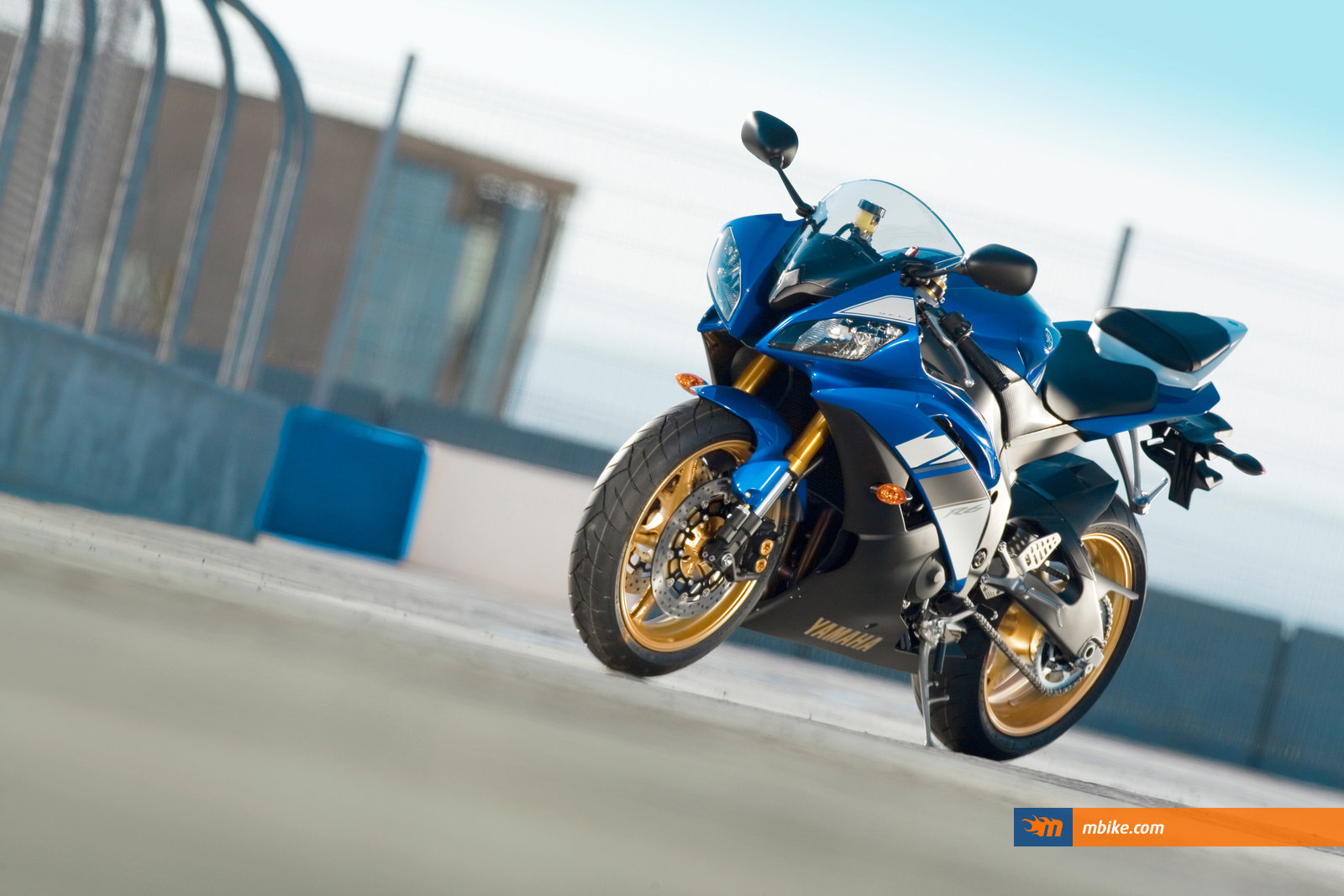 2008 Yamaha Yzf-r6 - Yamaha R6 2008 Blue And White - 1600x1067 ...