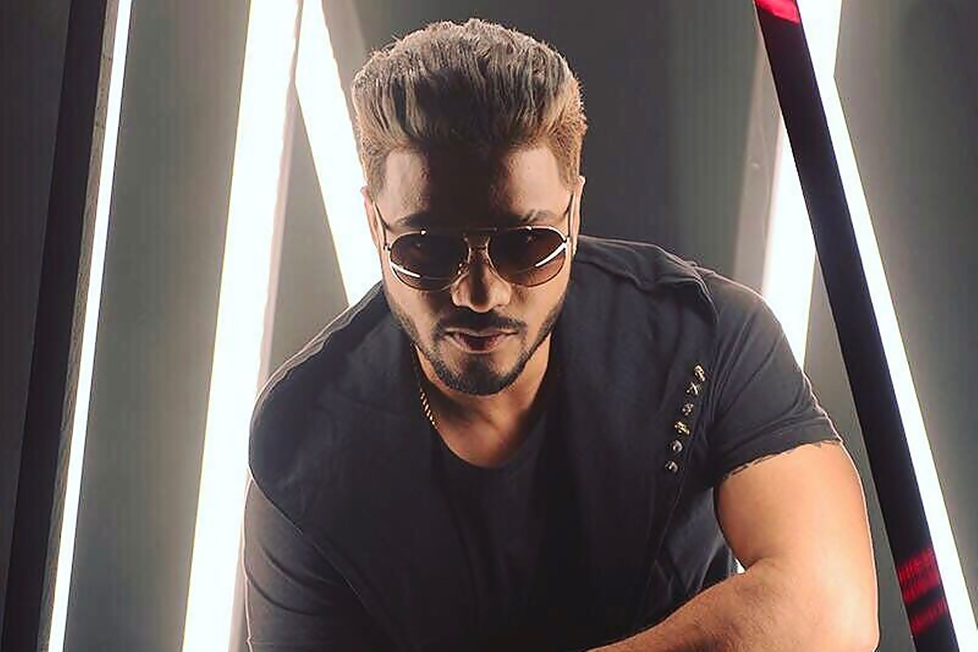 Raftaar Wallpaper Hd - 1920x1280 Wallpaper - teahub.io