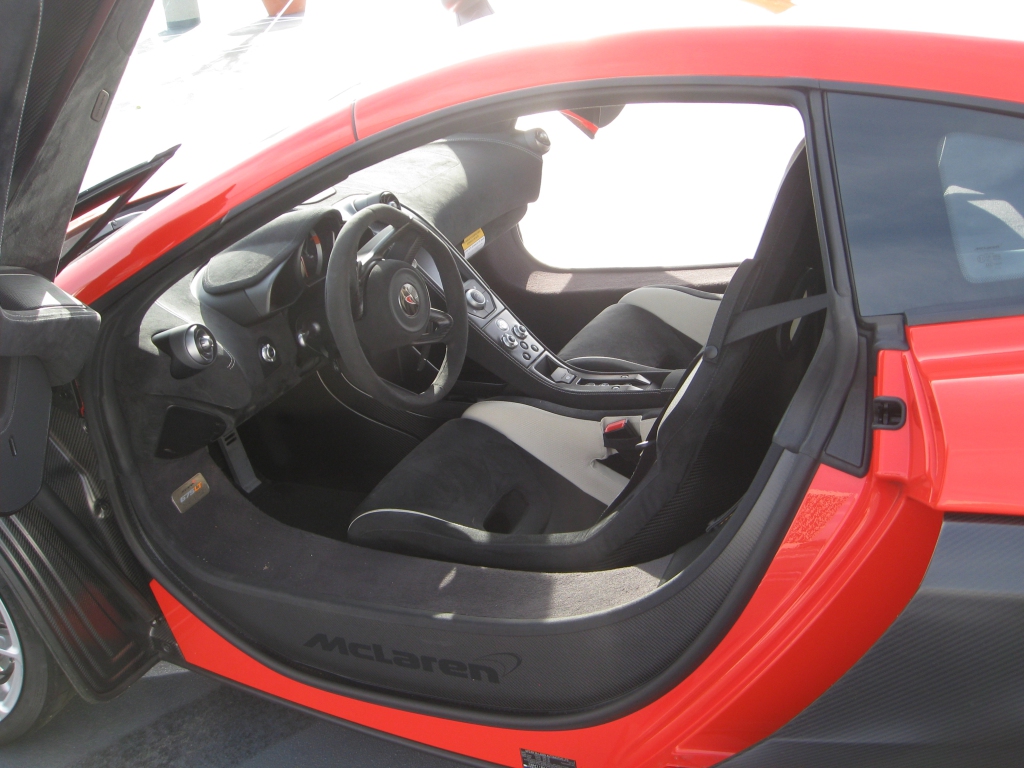 Mclaren 650s Door Sills - 1024x768 Wallpaper - teahub.io