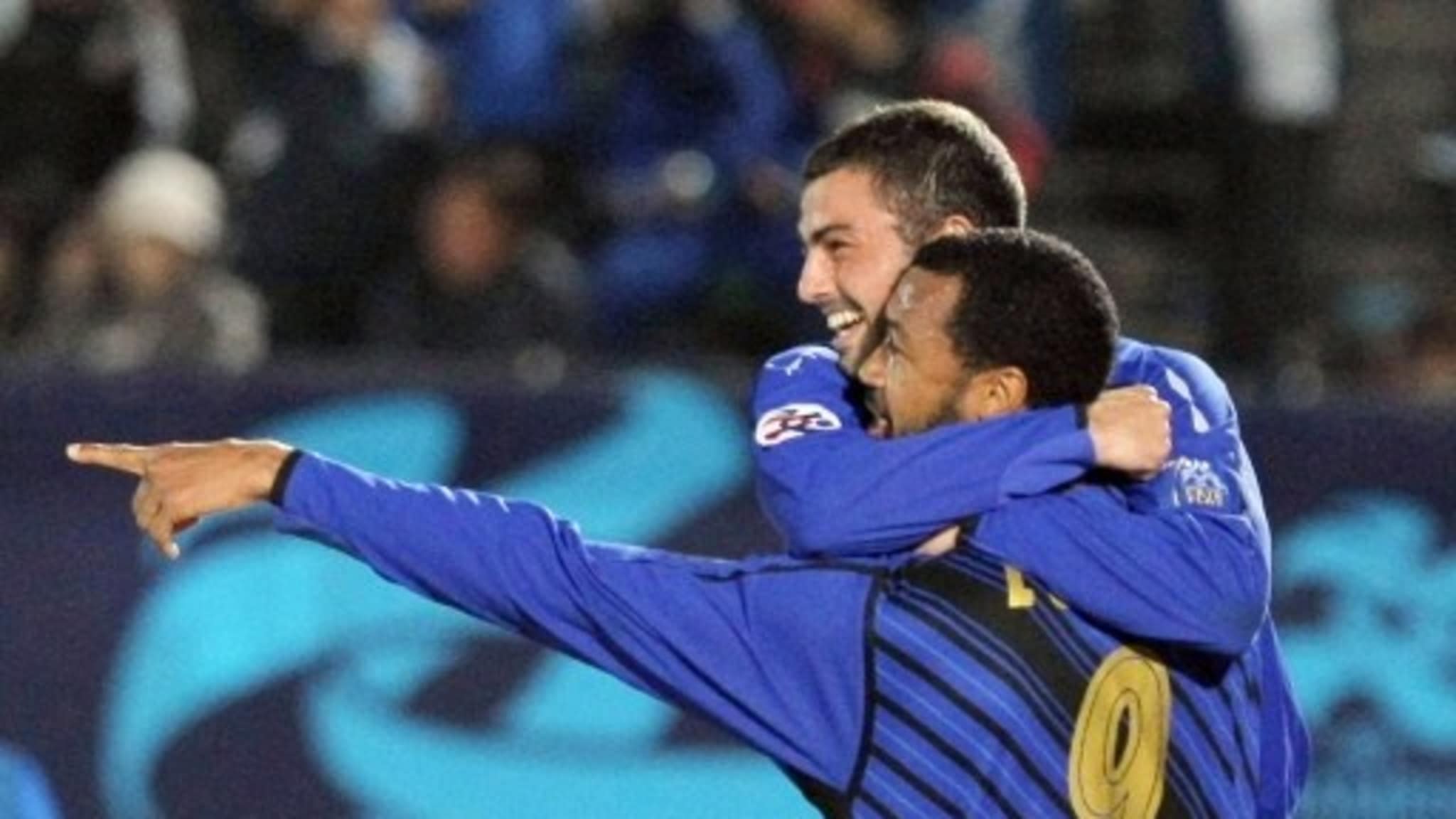 Japan S Gamba Osaka Forward Lucas - Player - 2048x1152 Wallpaper ...