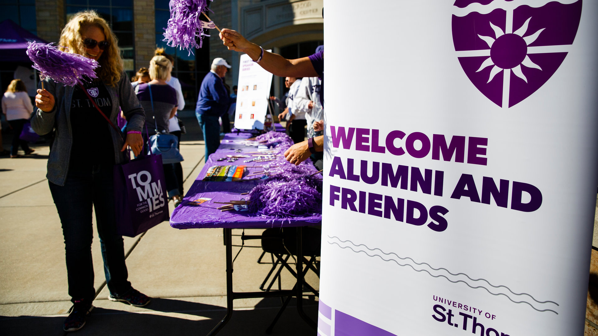 Welcome Alumni And Friends Sign On Monahan Plaza At - Banner ...