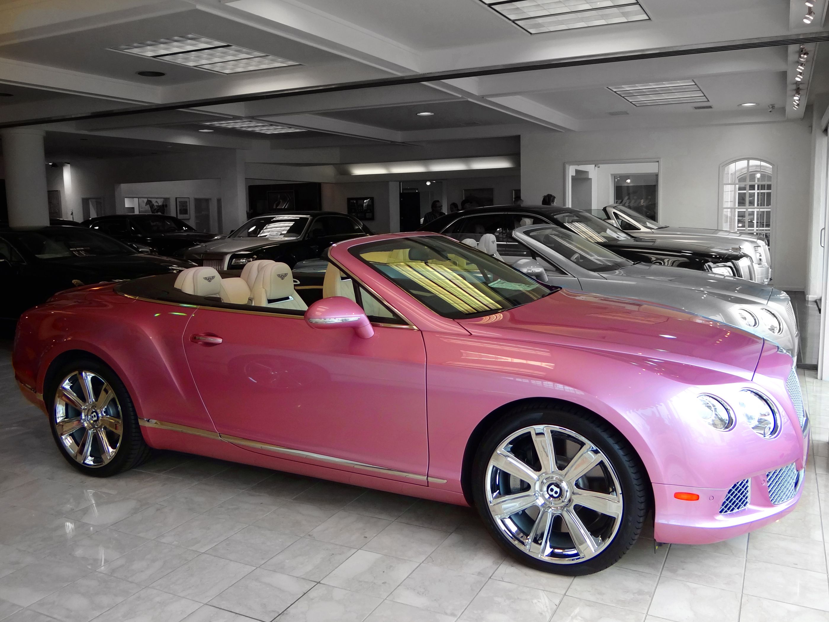 Pink Bentley Continental Gt Convertible - 2800x2100 Wallpaper - teahub.io