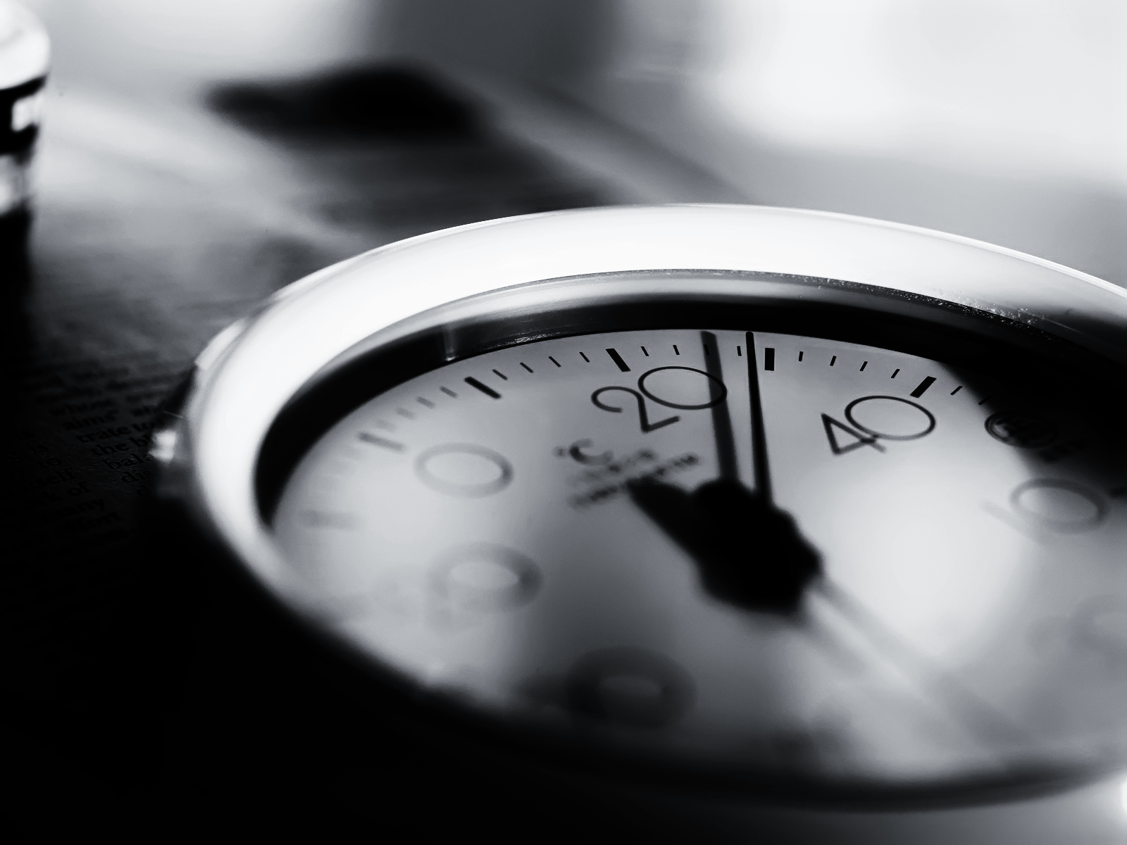 Black Clock Wallpaper - 1600x1200 Wallpaper - teahub.io