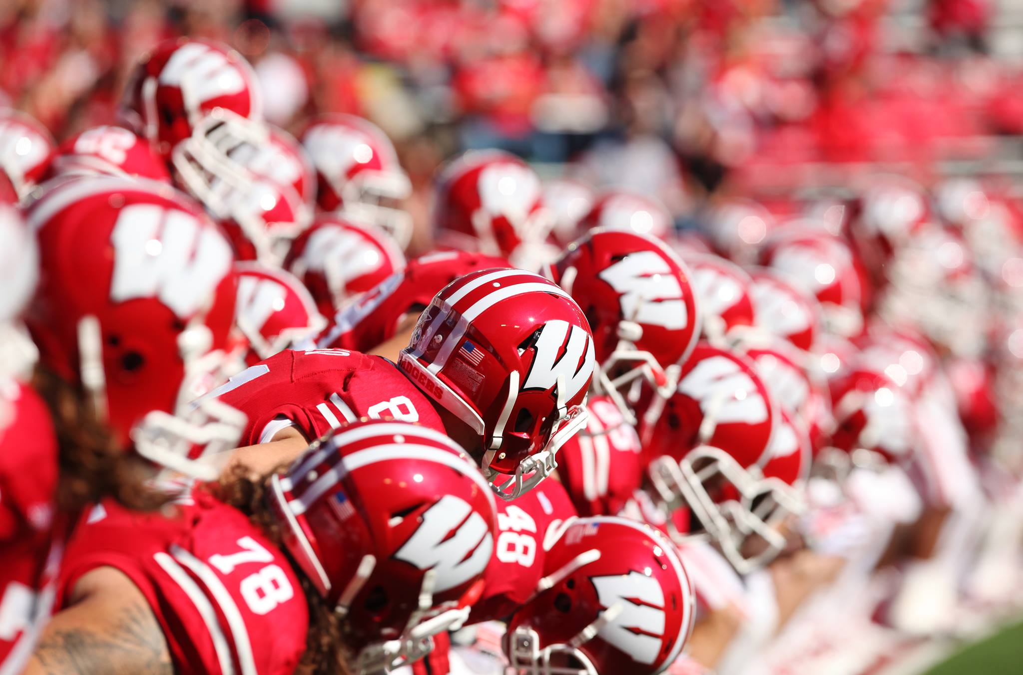 Wisconsin College Football - 2048x1353 Wallpaper - teahub.io