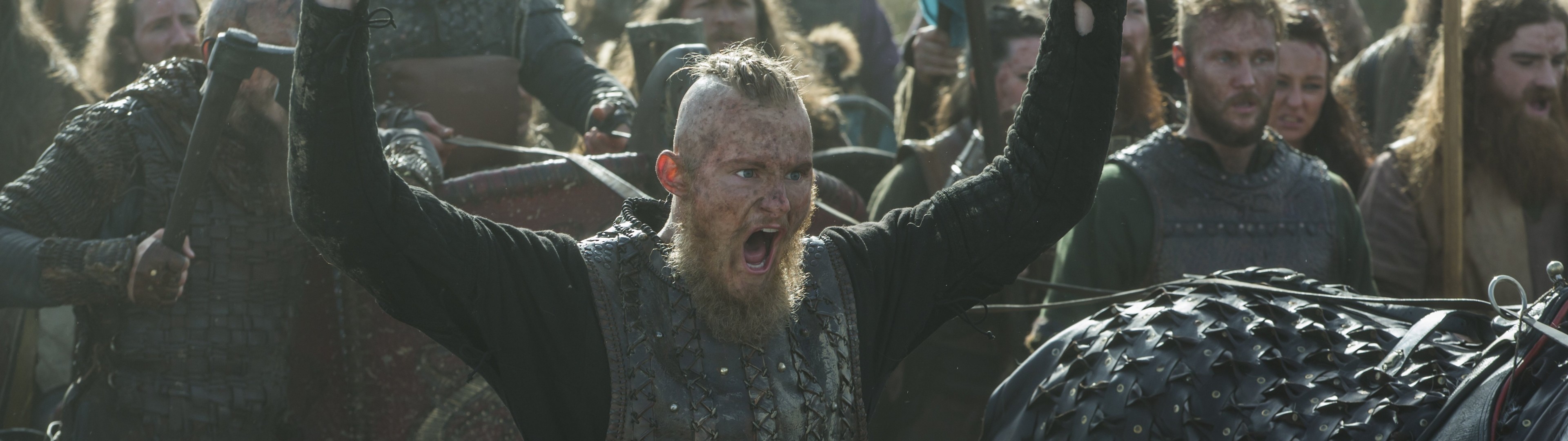 Ragnar, Vikings, Armor, Weapons, Tv Series - 3840x1080 Wallpaper ...