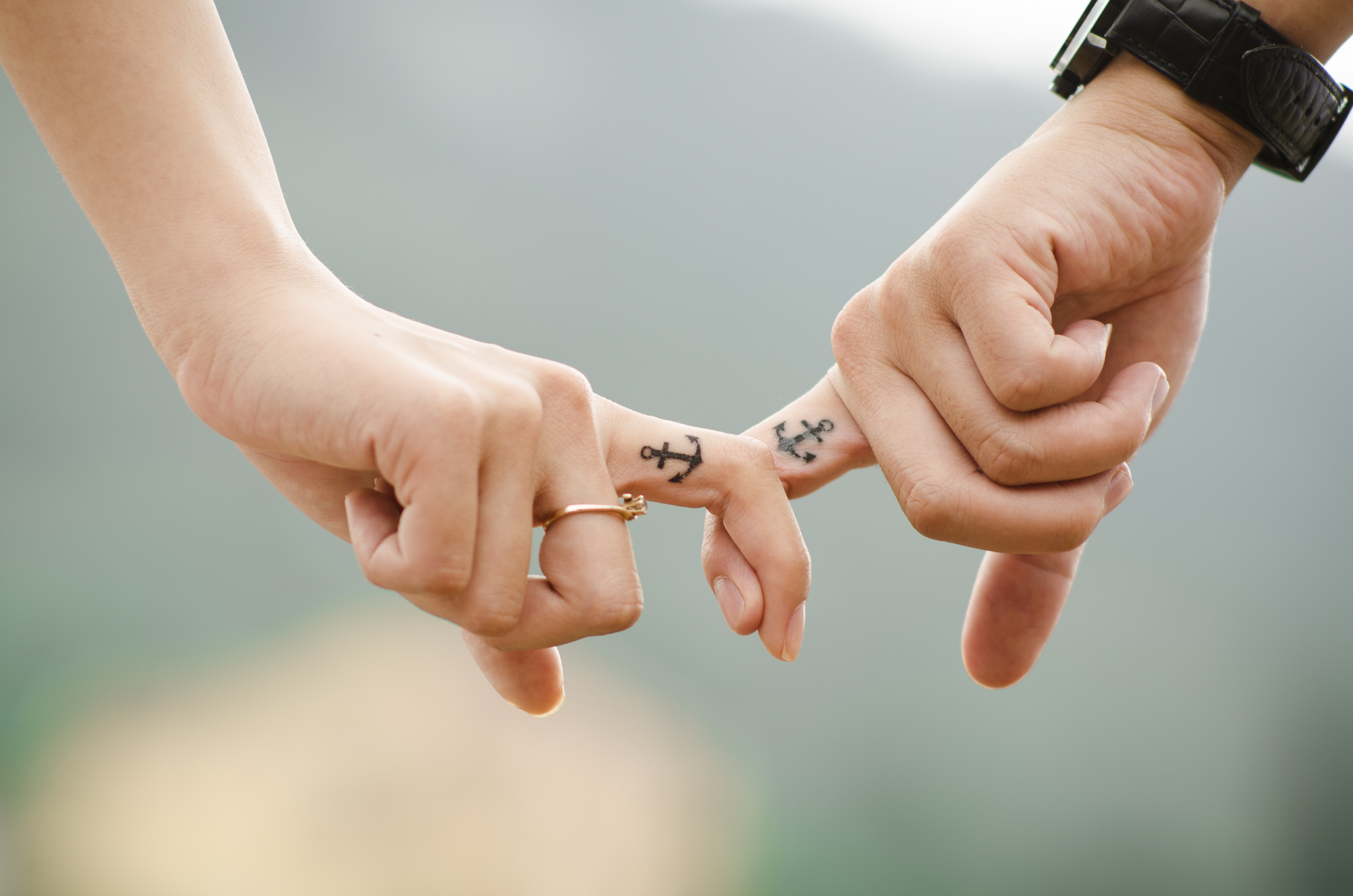 Hand In Hand Romantic - 4368x2893 Wallpaper - teahub.io