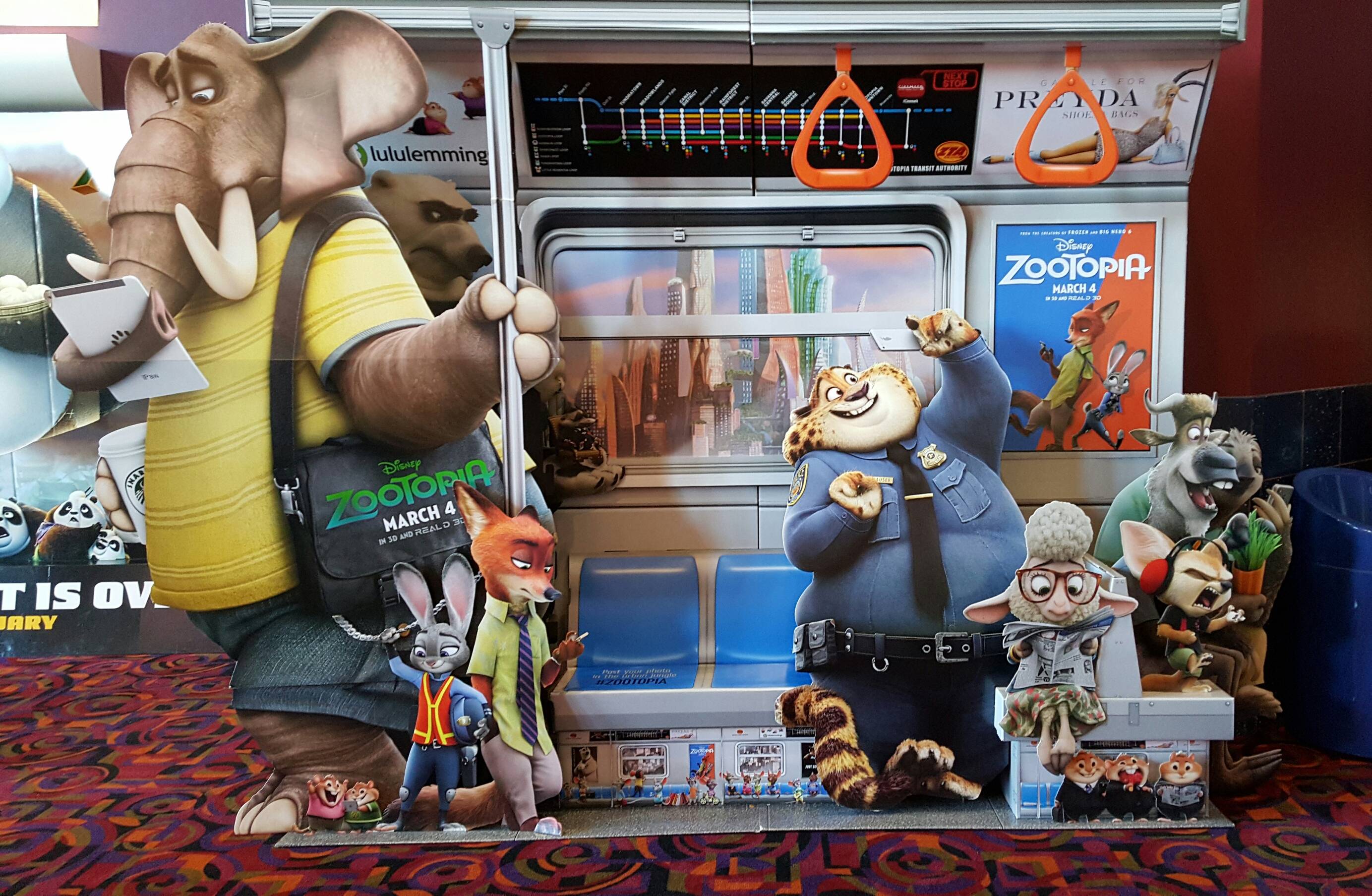 Standee Movie Zootopia - 2767x1807 Wallpaper - teahub.io