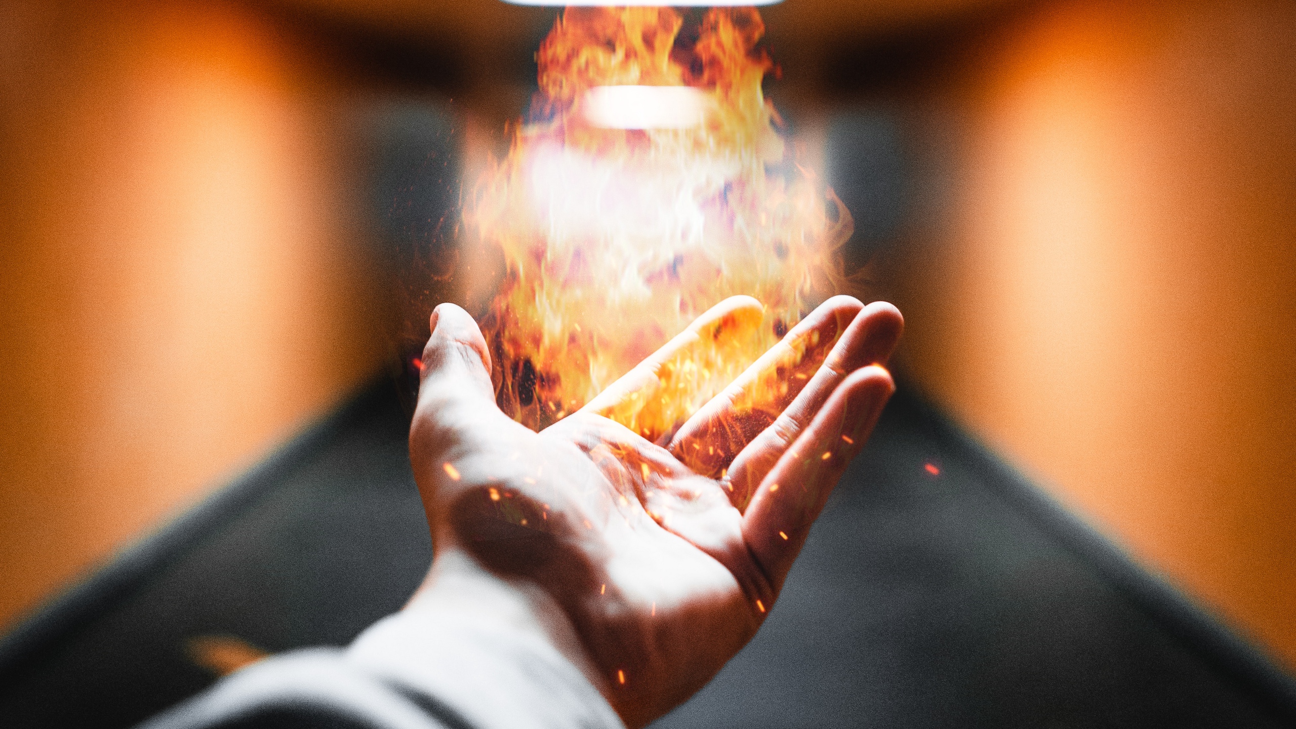 Mano Con Fuego Hd - 2560x1440 Wallpaper - teahub.io