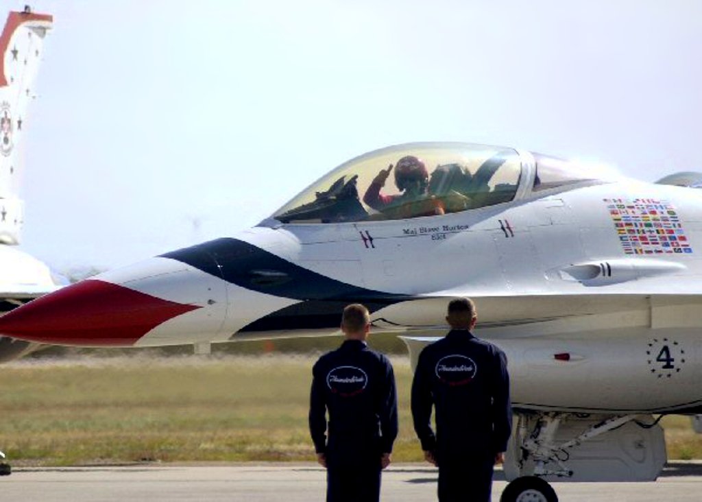 Pilot Names On Air Force Planes - 1024x732 Wallpaper - teahub.io