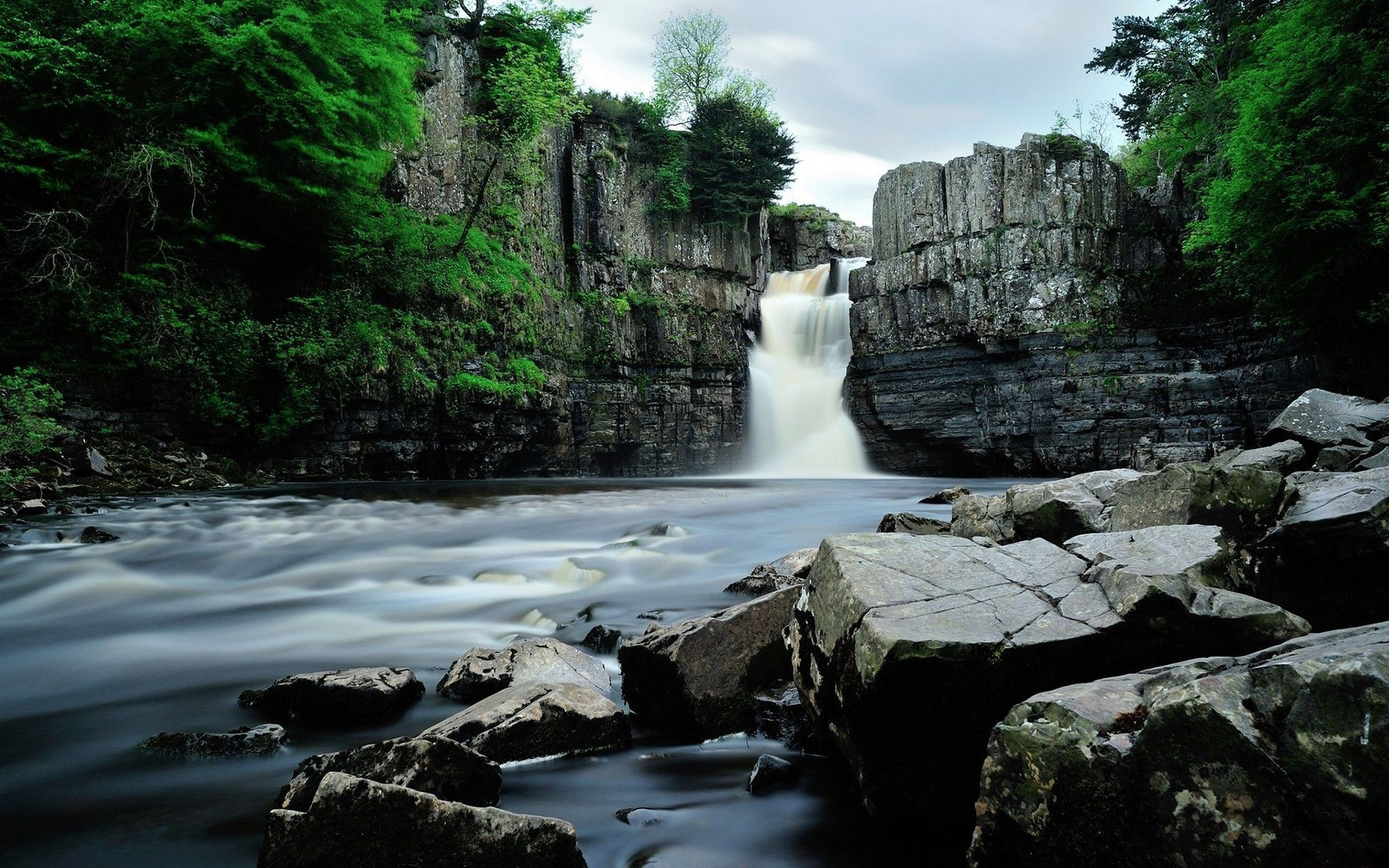 High Force Waterfall - 2560x1600 Wallpaper - teahub.io
