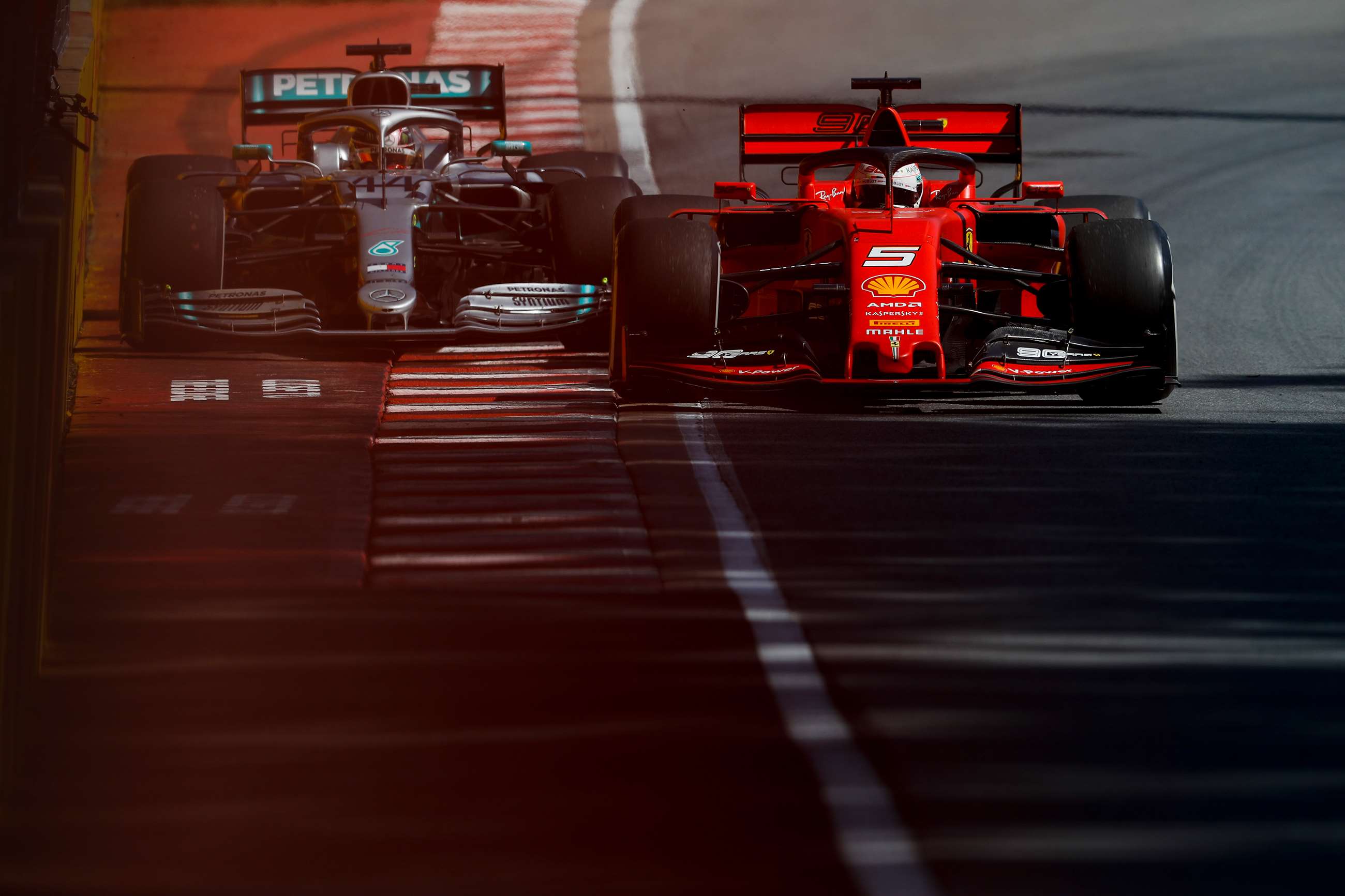 Vettel Hamilton Montreal 2019 - 2600x1733 Wallpaper - teahub.io