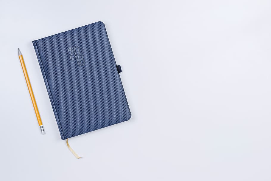 Pretty Diary With A Pencil On The White Table - Diary Hd - 910x607 ...