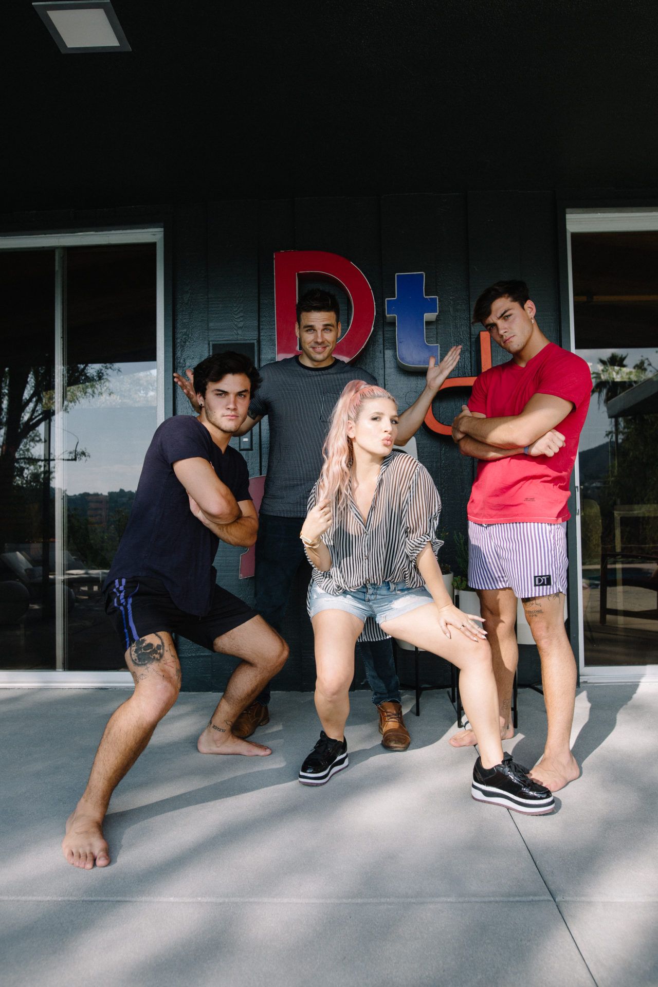 Dolan Twins Mr Kate - 1280x1920 Wallpaper - teahub.io